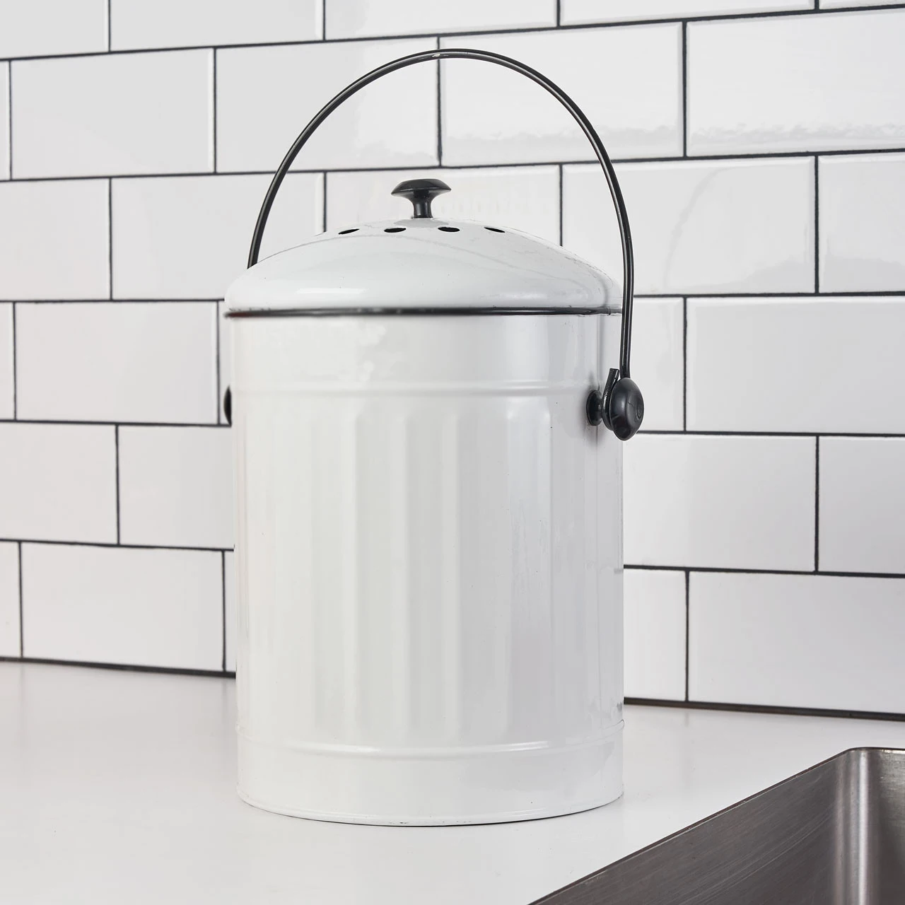 1.5 Gallon Compost Pail in White - Sustainable Worm Farm Bin