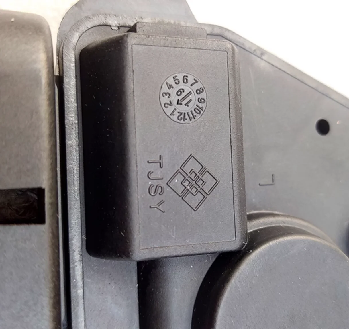 Car Trunk Door Lock Block Motor Latch Assembly For Byd F3 L3 G3r F3r ...