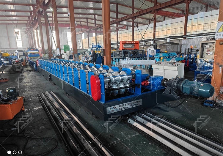 Hot Sales Standard W Beam Two Wave Three Wave Highway Guardrail Making ...