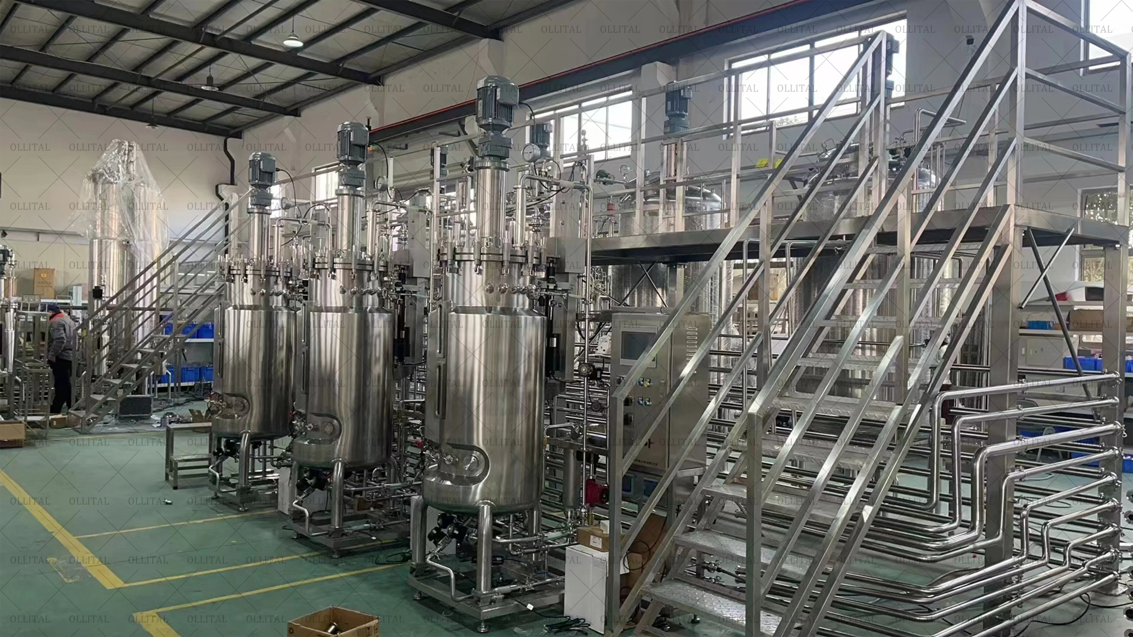 Continuous Stirred Tank Bioreactor for Solids - Industrial