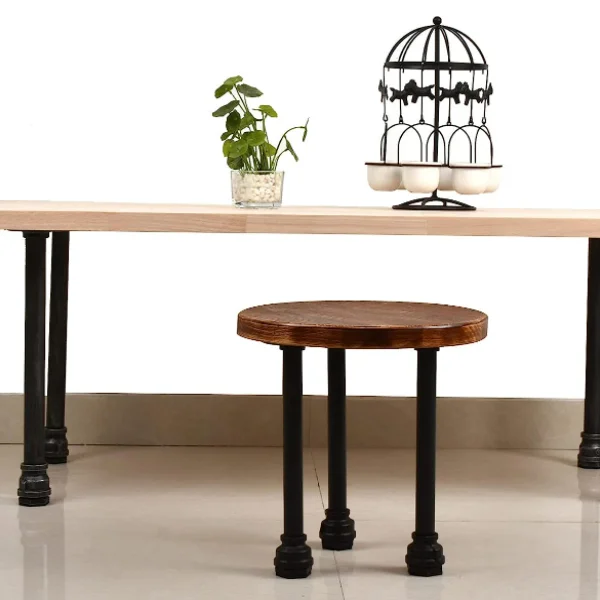 Black Table Of Industrial Style Made By Malleable Iron Pipe Fittings ...