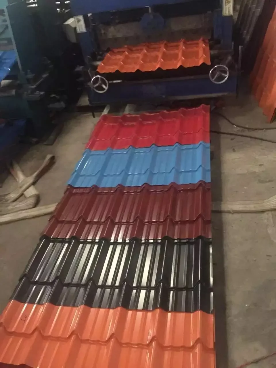Red Wine Corrugated Prepainted Galvanized Steel Roofing Sheets Zinc ...