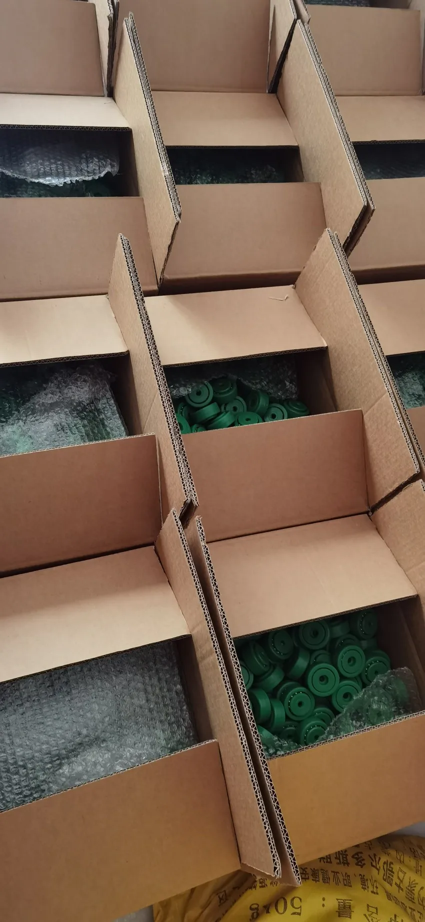 Customized Injected Mold Poultry Roller With Double Ball Bearing - Buy ...