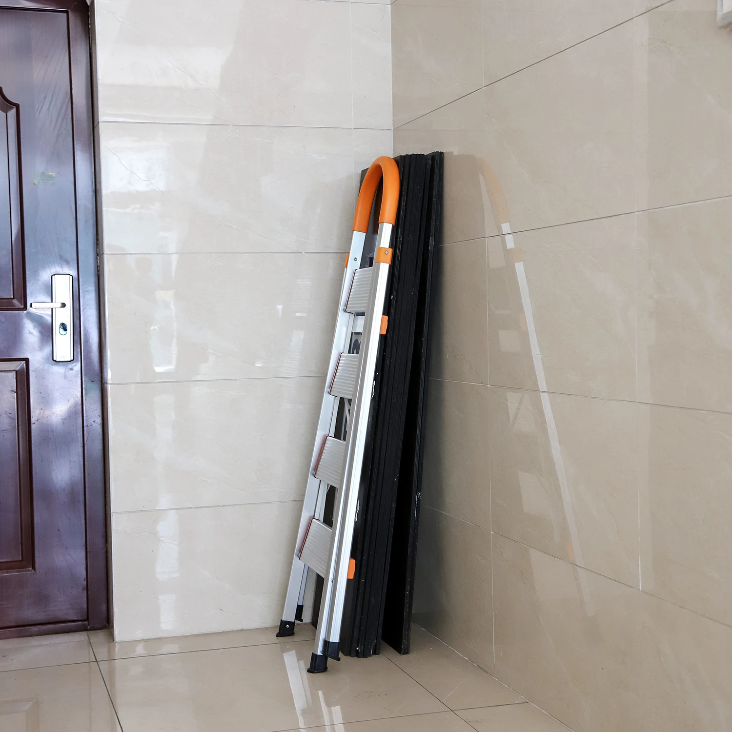 147cm D Type Light Ladder - 150kg Household Library Stairs