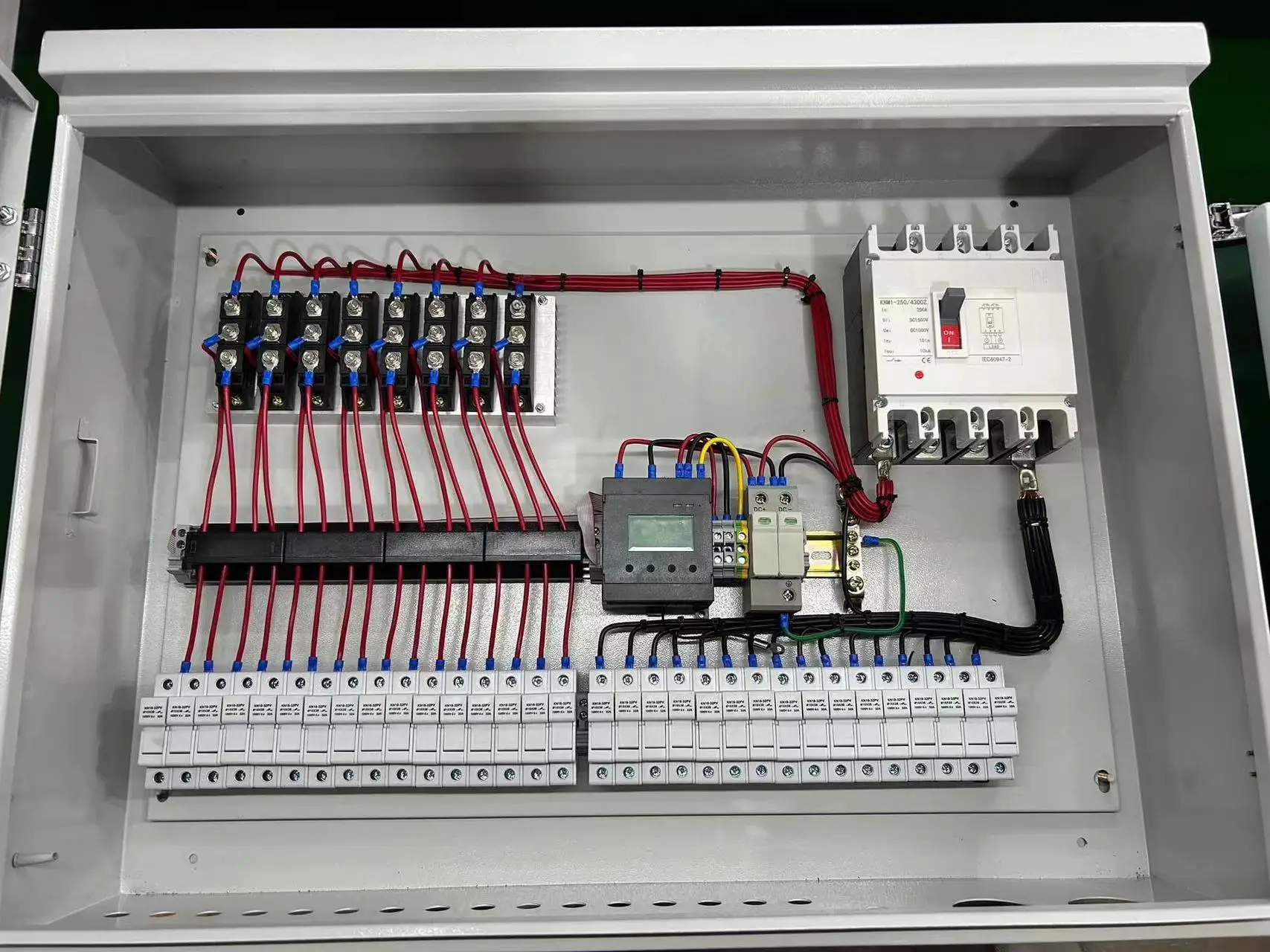 PV DC Combiner Box 1500V - Solar Power System Efficiency
