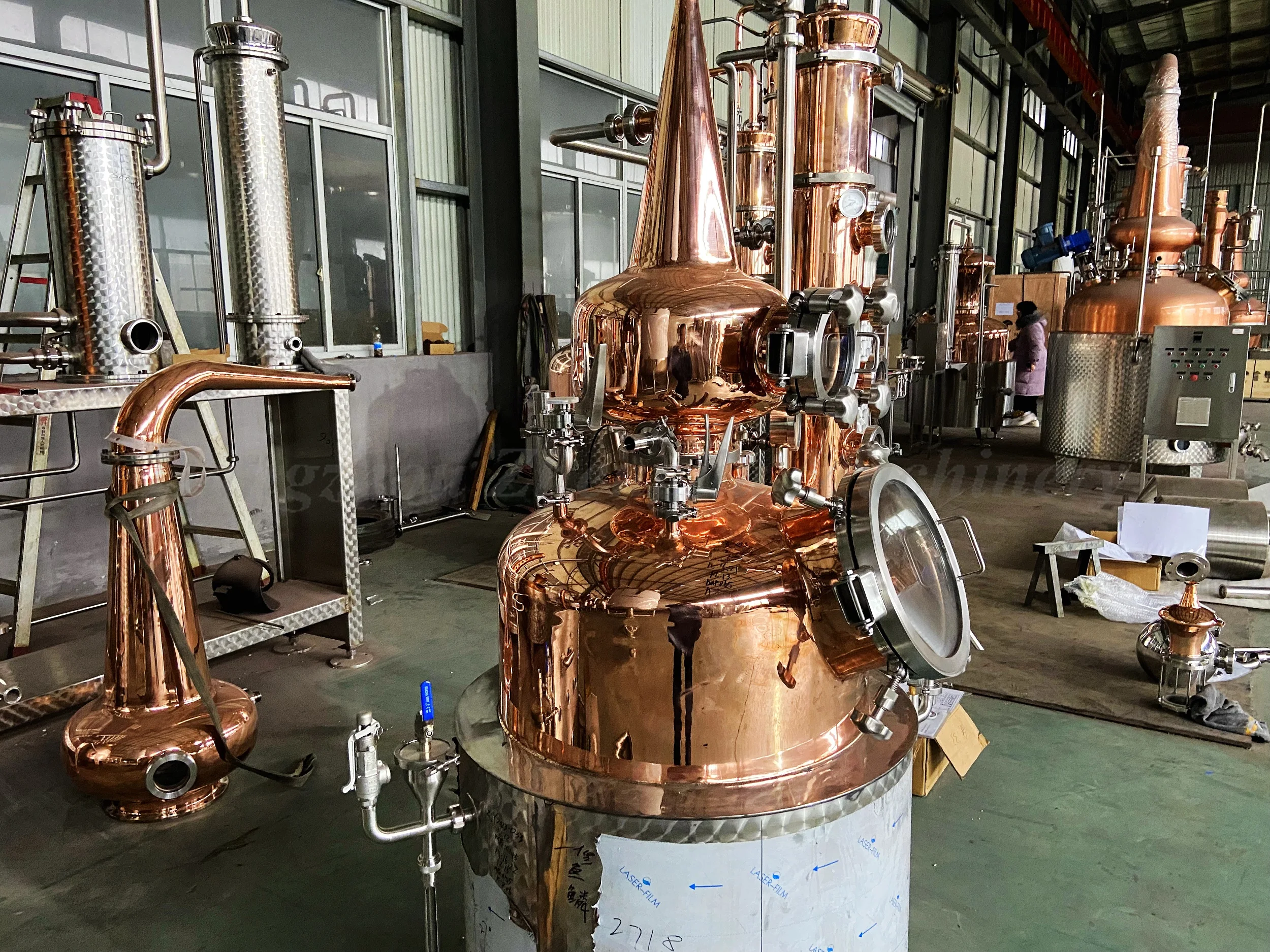 Zj 100l 200l 300l Low Budget Spirit Distiller Machine Whisky Brandy Rum ...