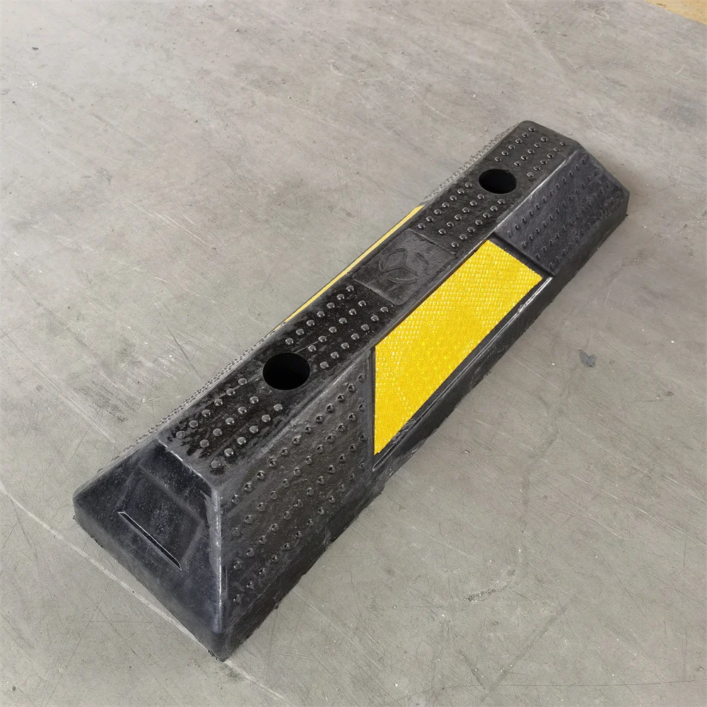 Rubber Truck Block Parking Wheel Stopper Car Wheel Stop - Buy Rubber ...