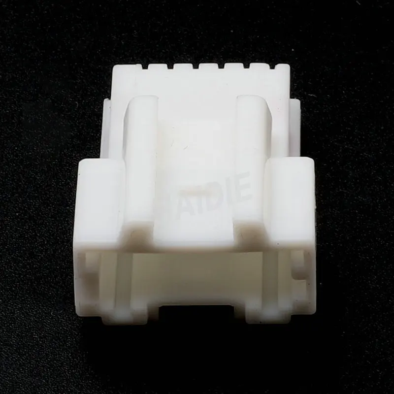 6 Pin Male Plastic Cable Wiring Harness for Automotive
