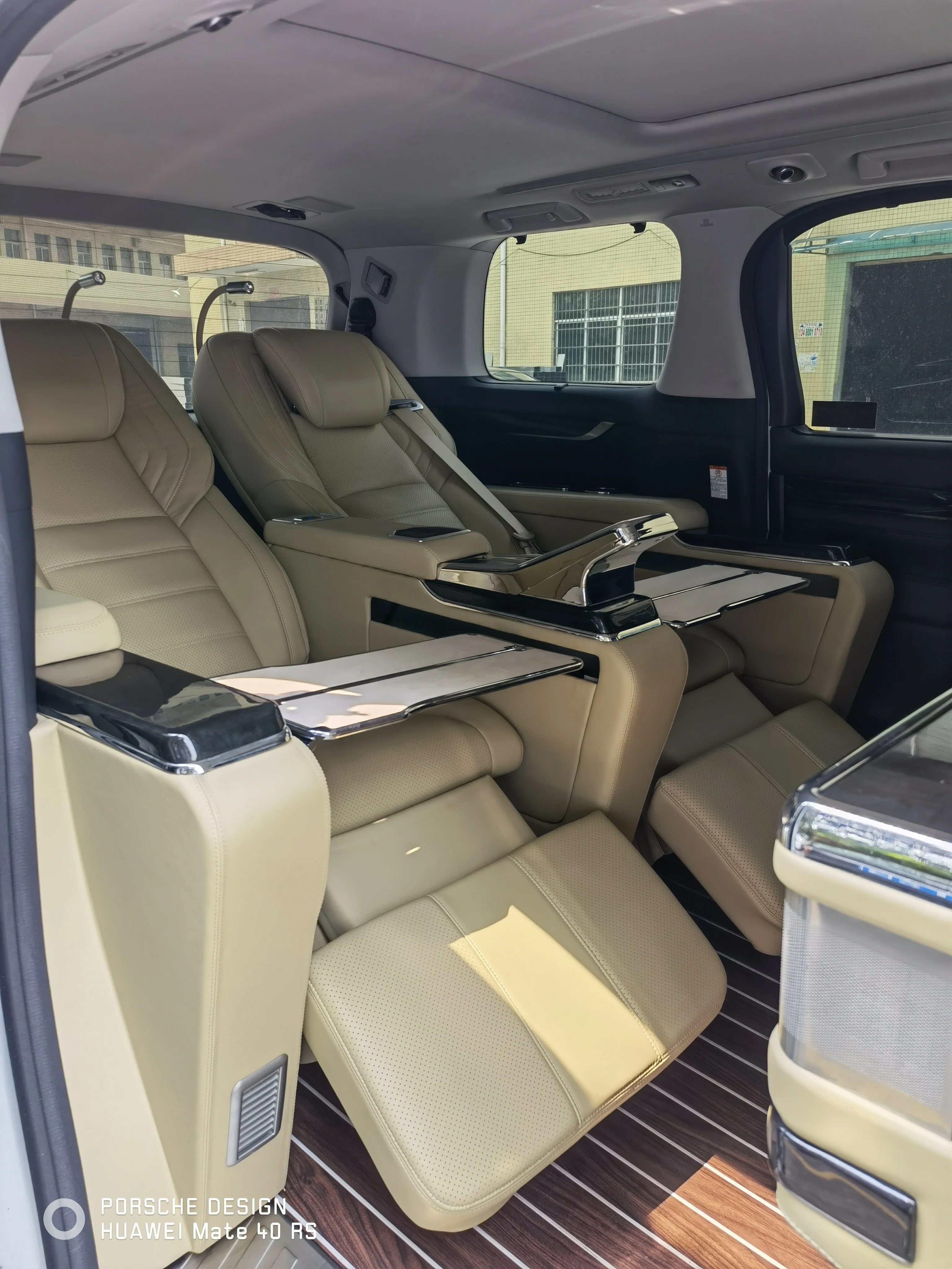 Luxury Interior Kit with VIP Seats Partition Screen for Toyota Alphard ...