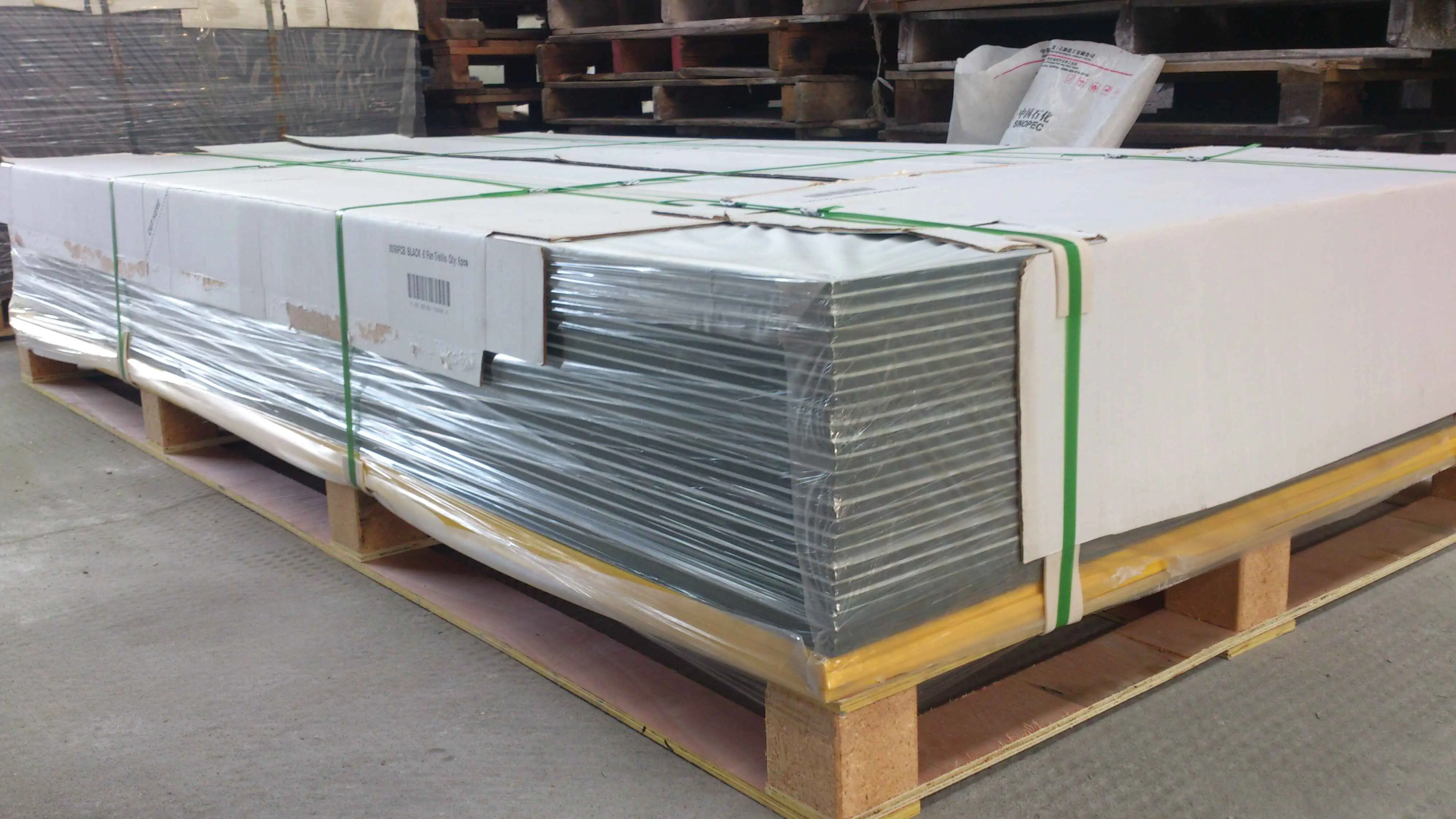 Ready In Stock Uhmw Hdpe Rolls Sandwich 3 Layer Hdpe Double Color ...