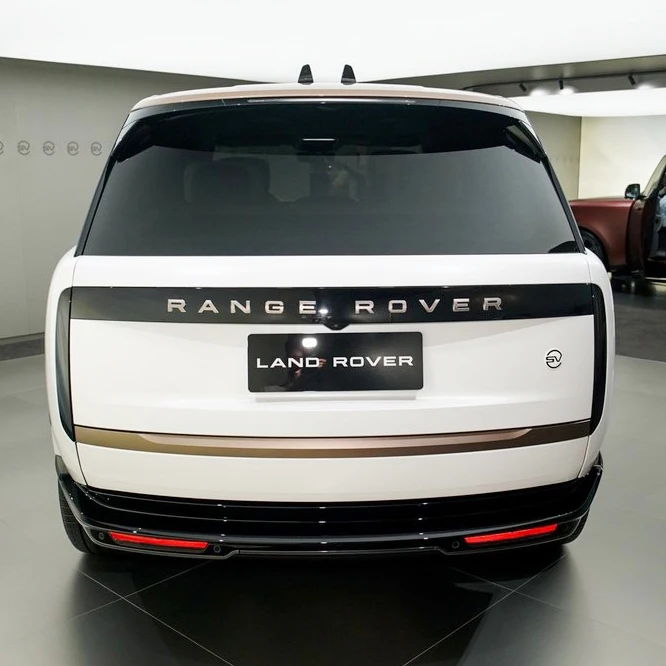 2023 Range Rover 3.0 L6 360PS SUV - High Speed & Efficiency