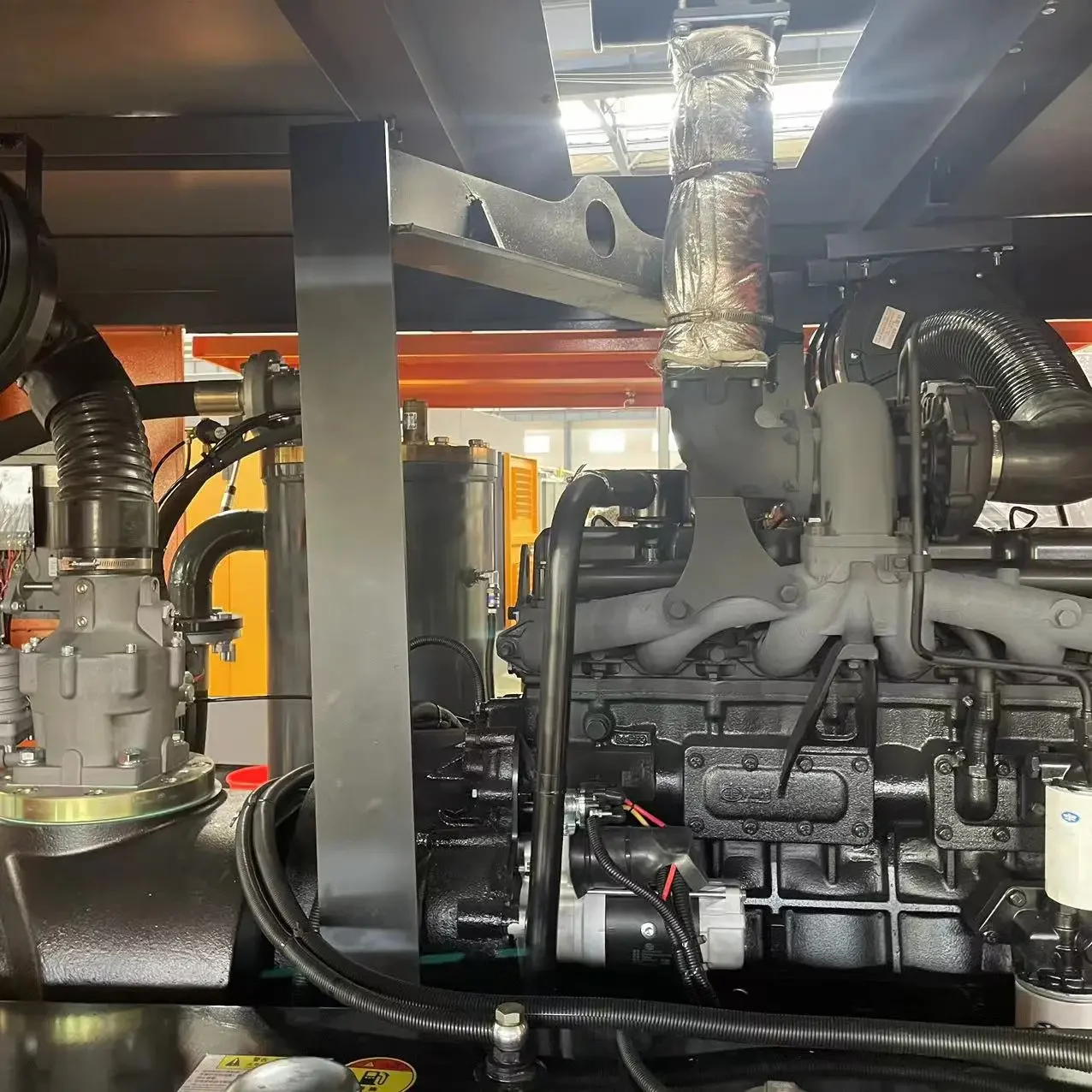 Portable Low-fuel Consumption Diesel 13m3/min 10bar 110kw Precision ...