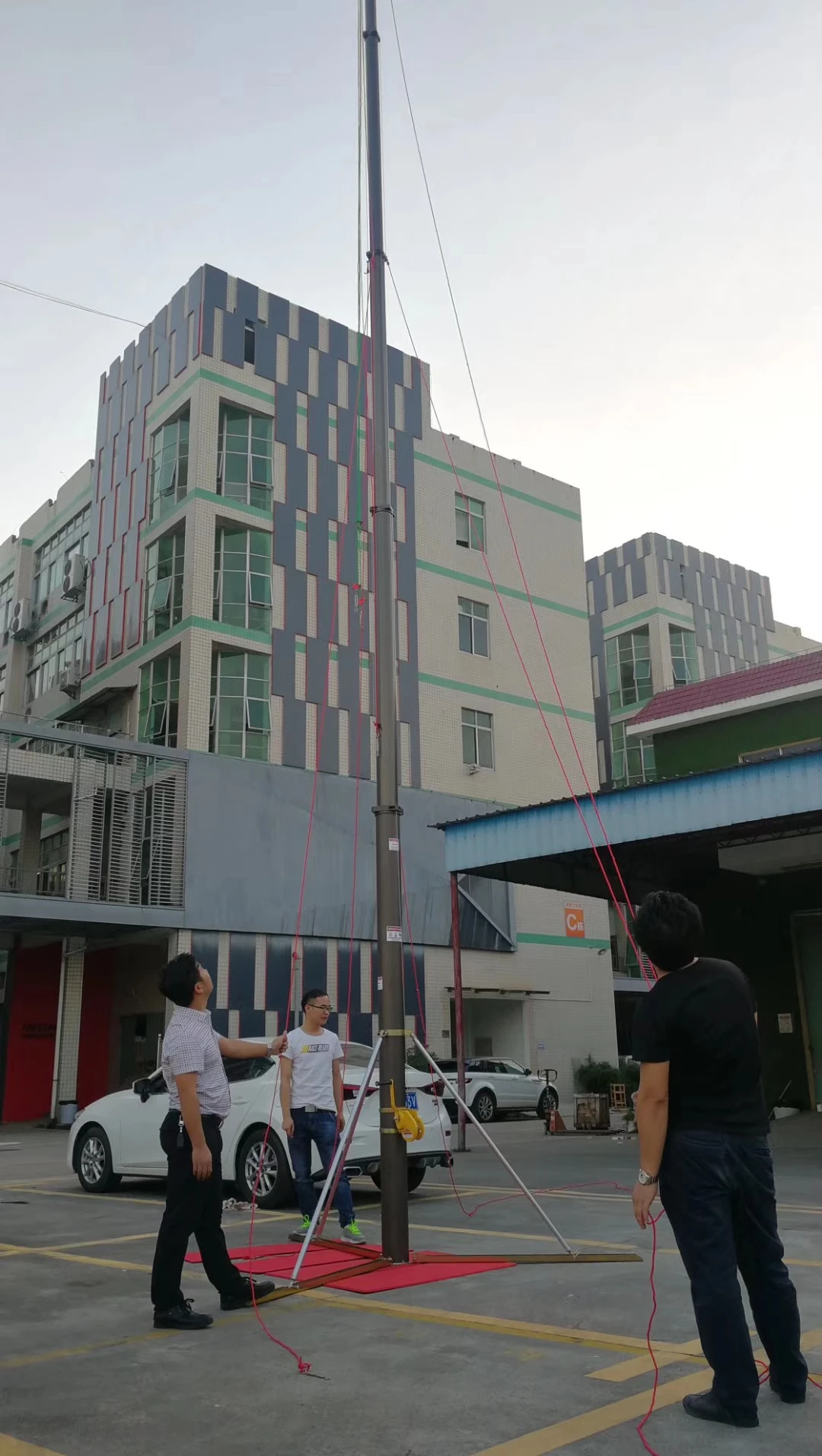 Retractable Galvanized Electric Manual Winch - Telescopic Mast for Truck RV