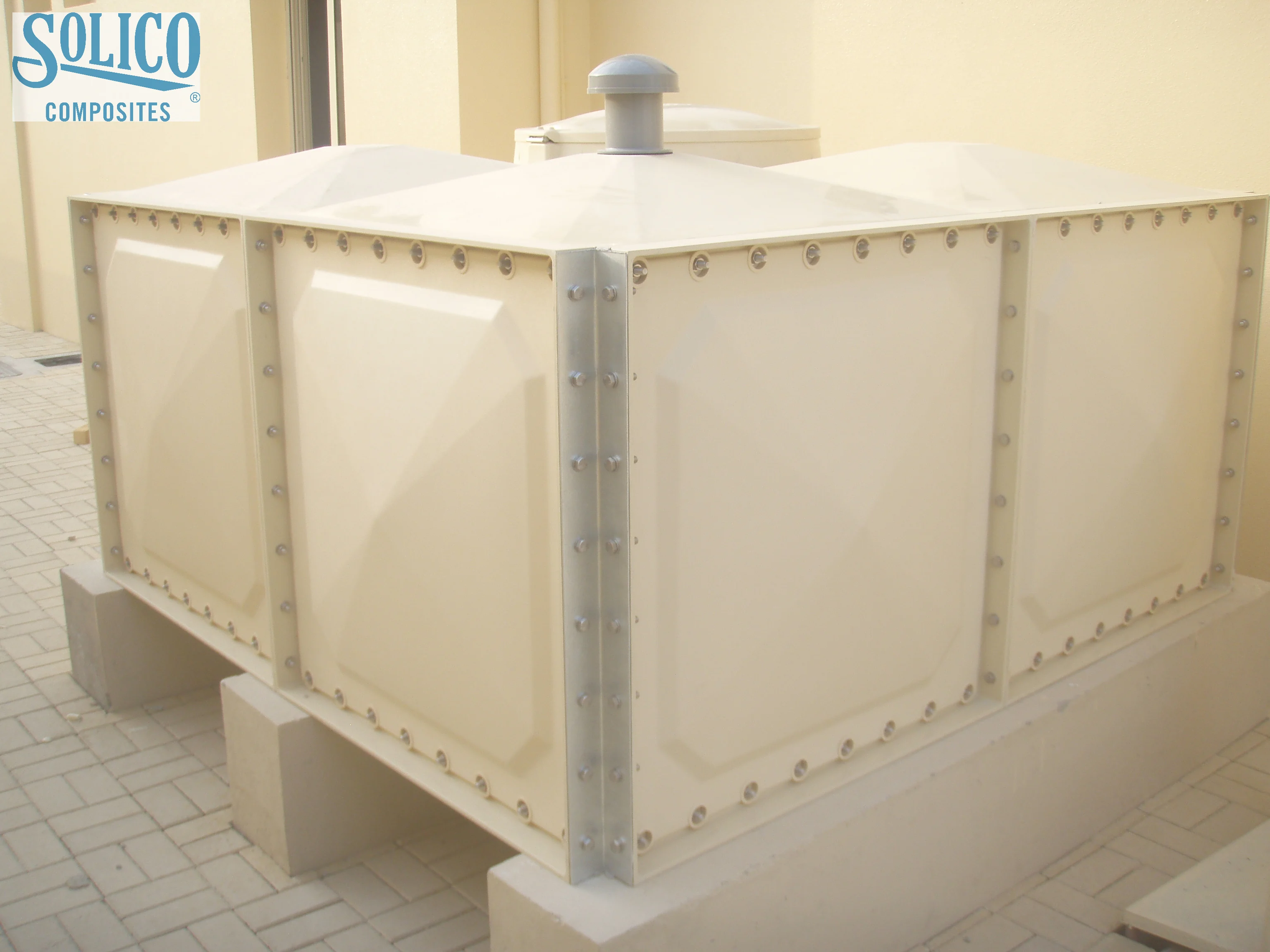 Streamlined Water Storage Rectangular Plastic Water Tanks Designed For ...