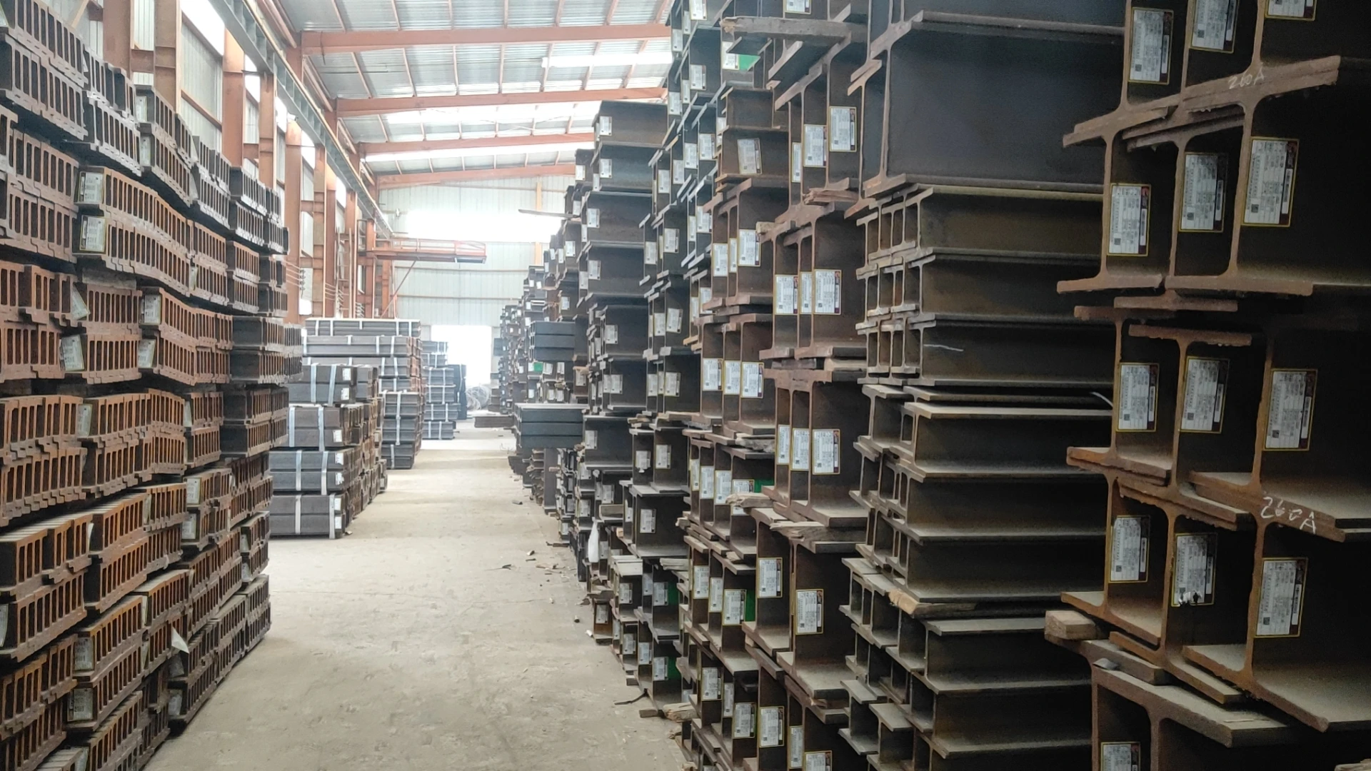 Jis En Astm Steel I Beam Iron Section I Web Flange Welded C Channel U I ...