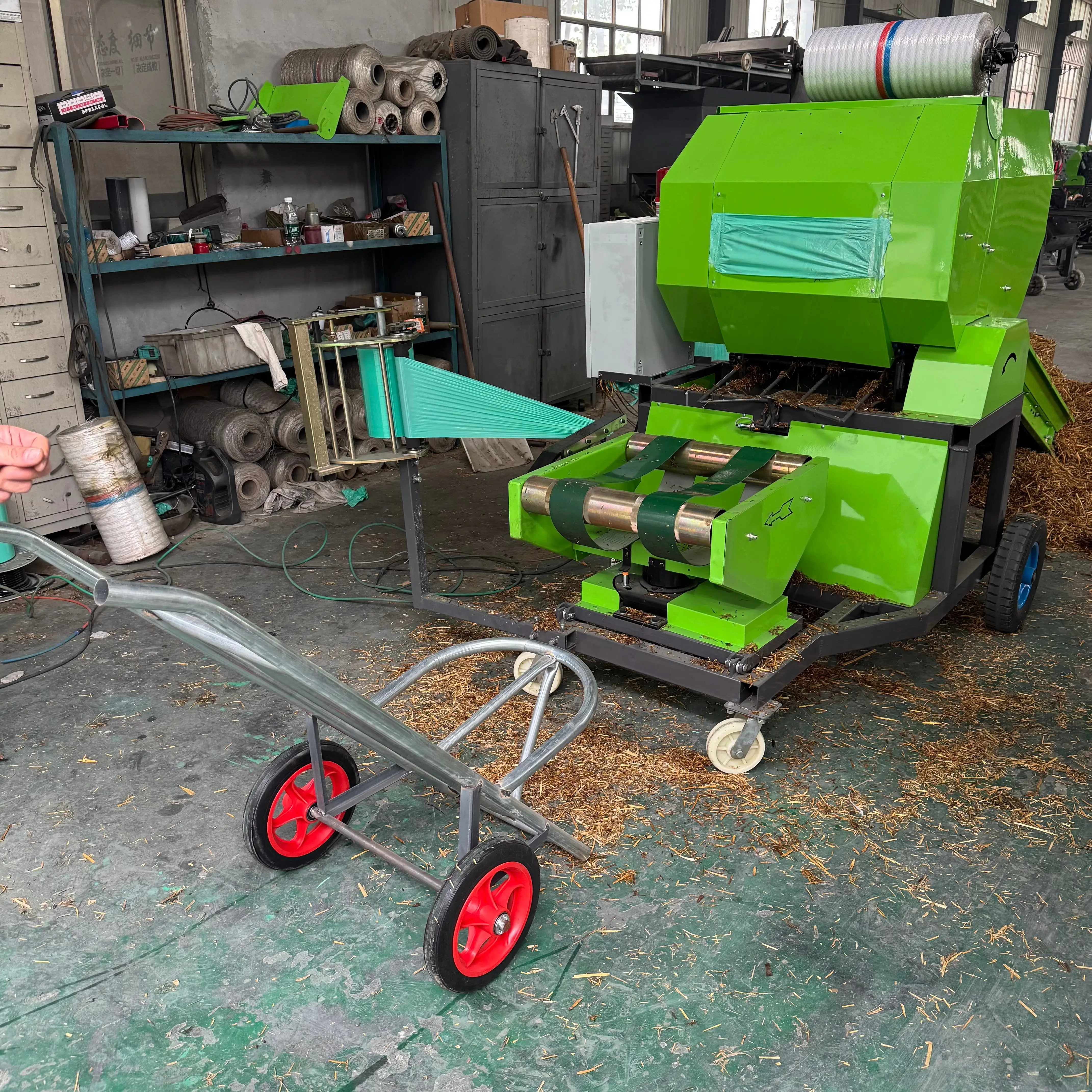 Diesel Engine Rice Straw Corn Silage Packing Mini Round Baler