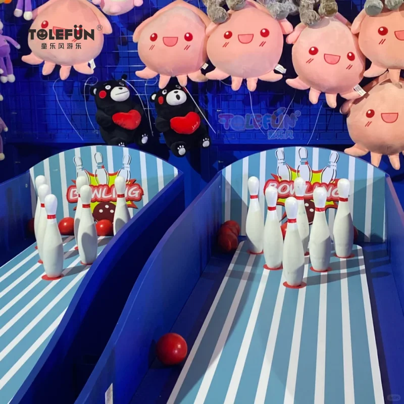Tolefun Christmas Theme Park Funfair Outdoor Mini Bowling