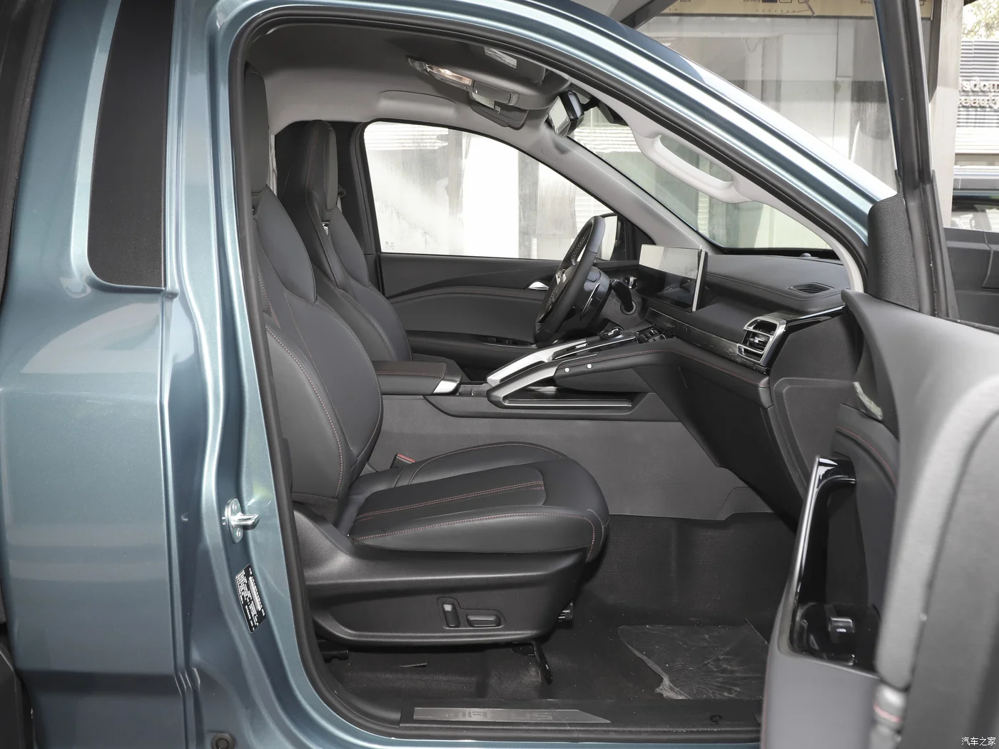 SAIC Maxus T90 RV - Luxury Compact Motorhome for Offroad