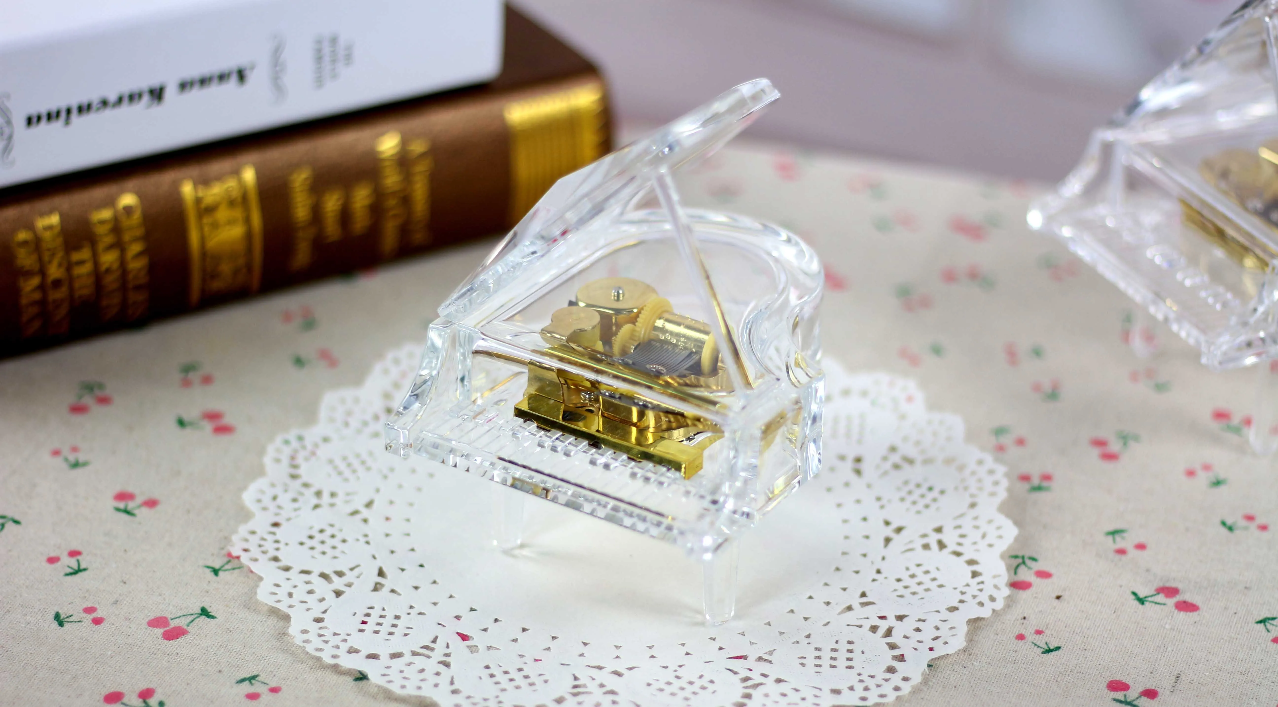 Wholesale Transparent Piano Acrylic Music Box Rotating Creative ...