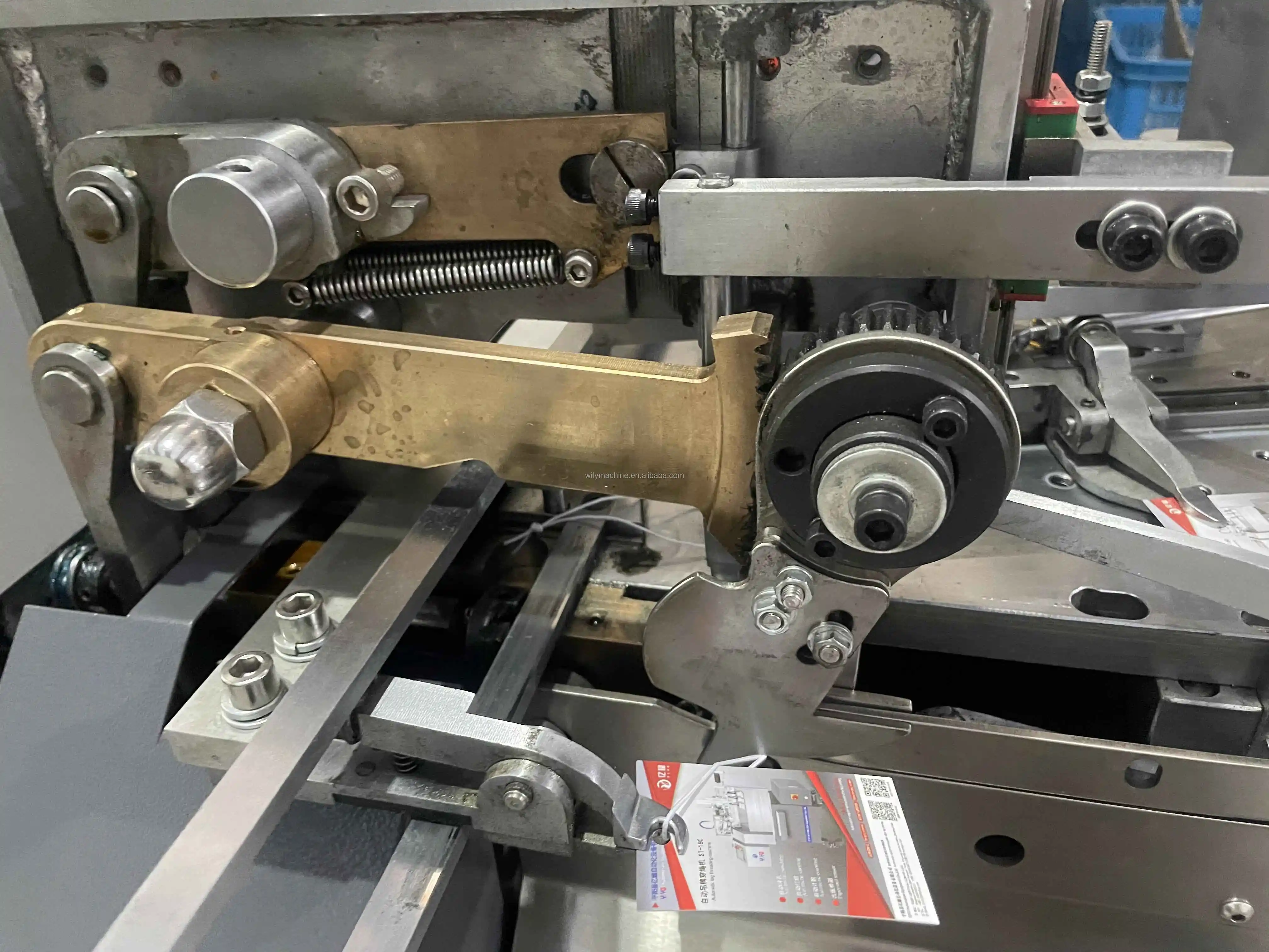 WITY Automatic Hang Tag Stringing Machine - Efficient & Durable