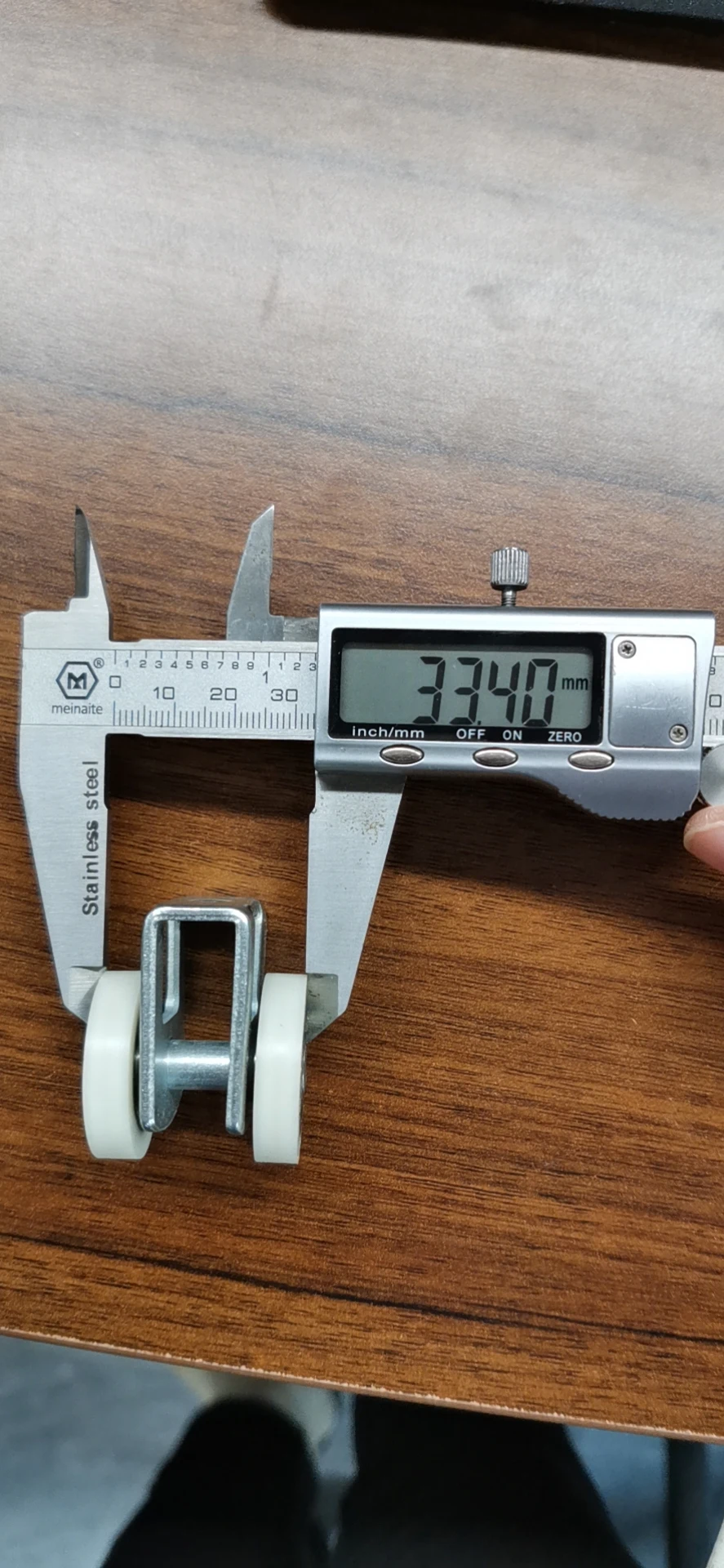 Qinkai Alloy C Channel Caster Wheel Unistrut Trolley - OEM | Wholesale