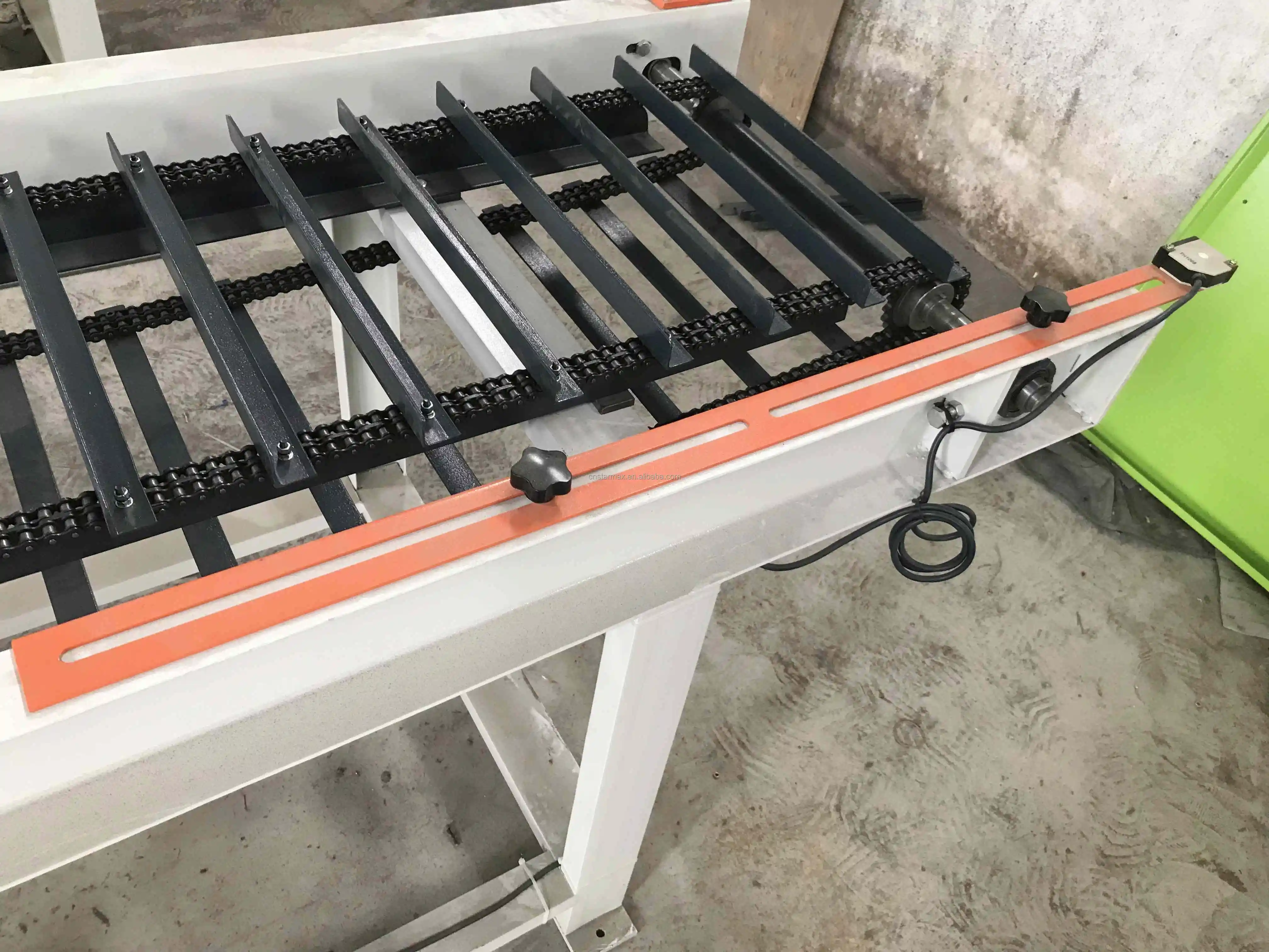 Solid Wood Edge Joining Gluing Machine Double Chain Laminated Timber ...