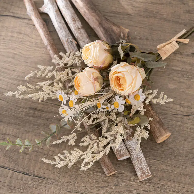 High Quality Silk Artificial Flower - Real Life Red Roses