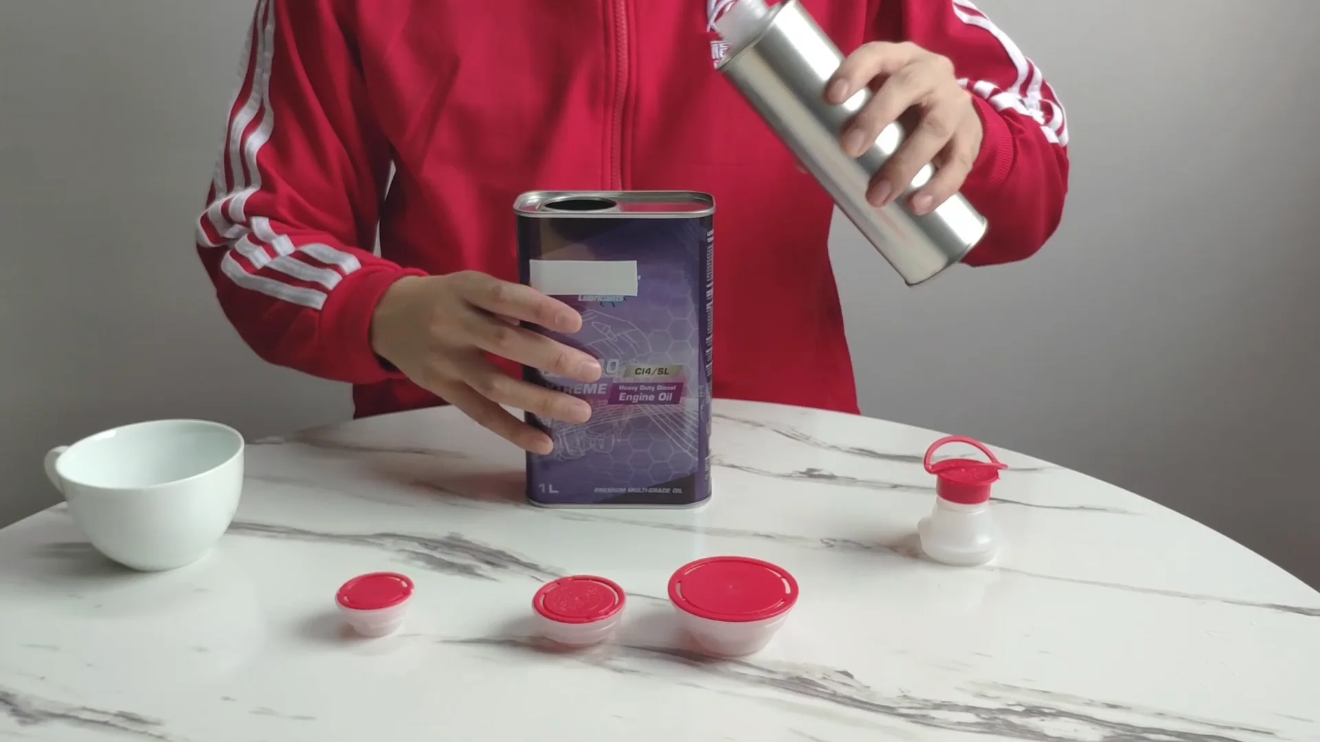 1 Liter White Jerry Can Square Oil Tin Can With Flexible Spout Lid ...