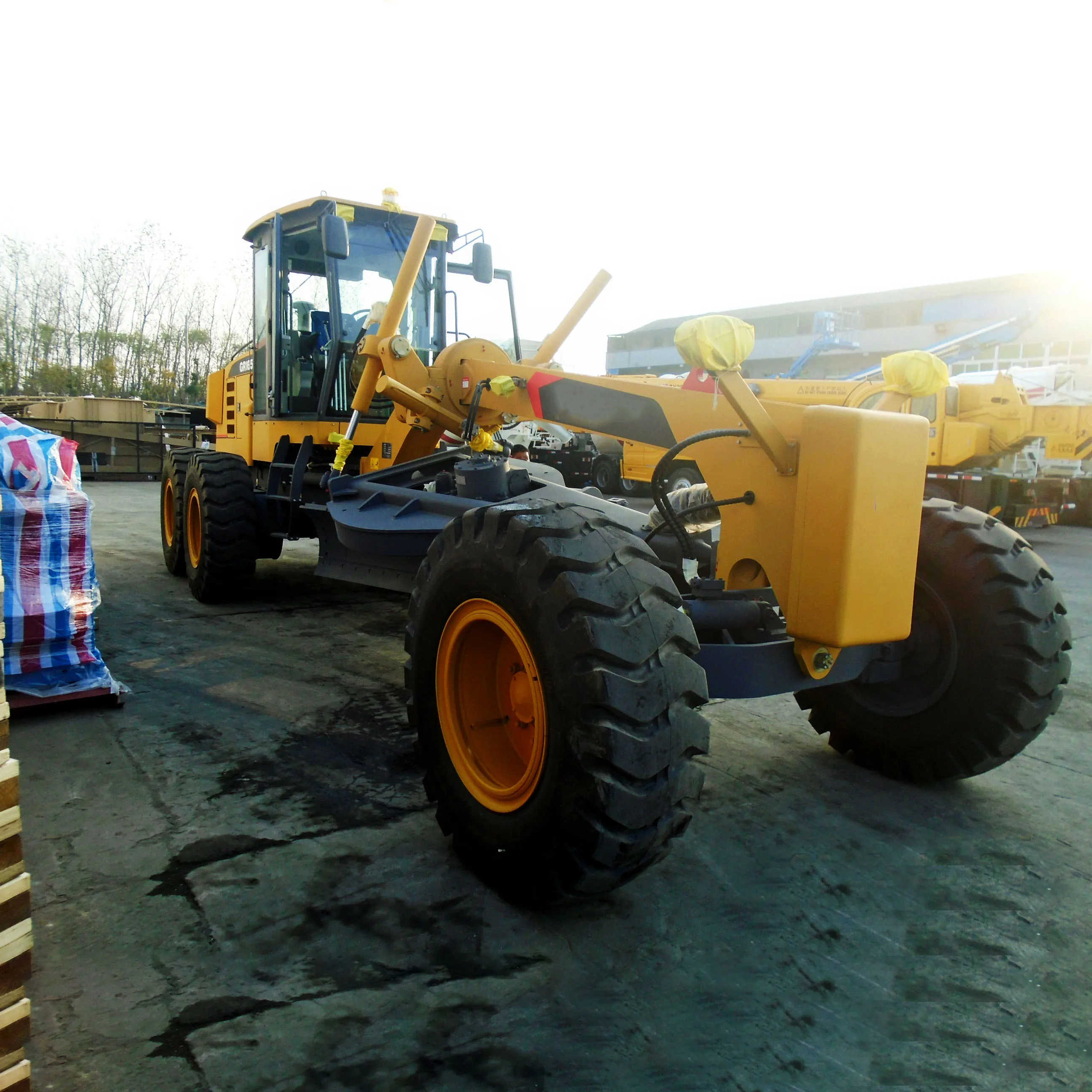 2025 New Motor Grader 165hp Gr165 Grader With Front Blade And Rear ...
