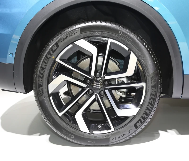 Elegant-blue Enovate Me7 Electric Suv With Unique Shape,Strong Power And 330n.m Max Motor Torque ...