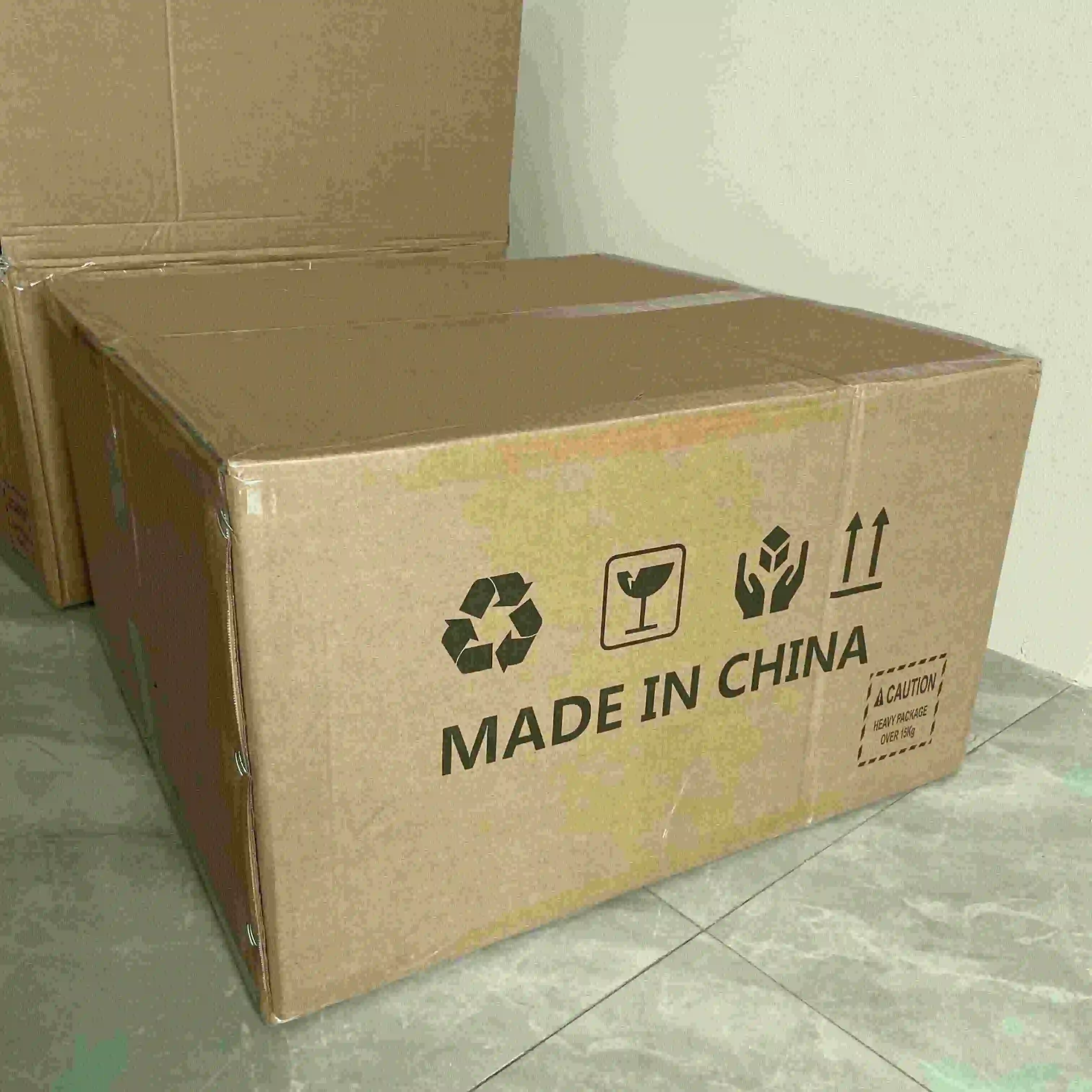 Gold Astronaut Display Figurines - Modern Hookah Accessories