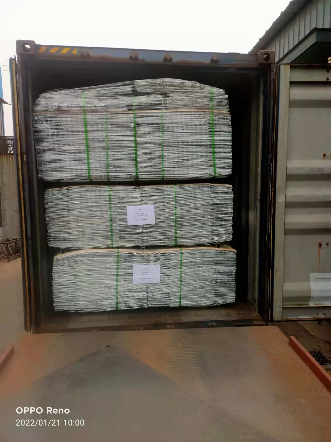 Galvanized Fly Pen - Durable and Versatile Mesh Solutions