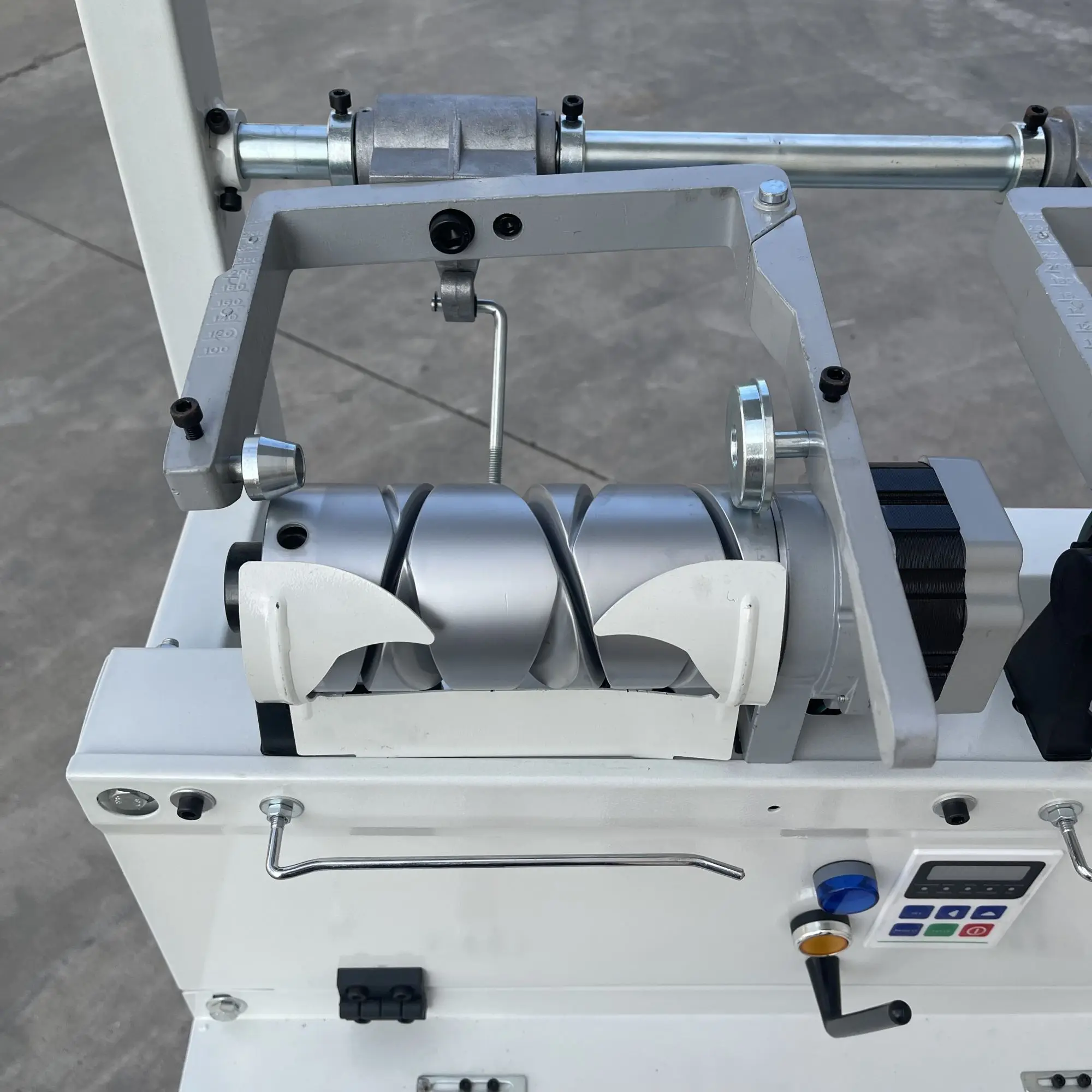 Automatic Yarn Twistor Machine for 1+3 Thread Doubling - 1 Year ...