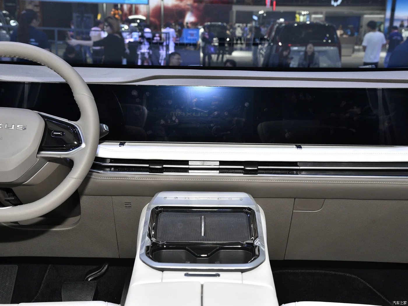 SAIC Maxus Mifa7 버전 새로운 에너지 차량 확장 범위 605KM 5 도어 7 인승 MPV 전기 다기능 차량 ...