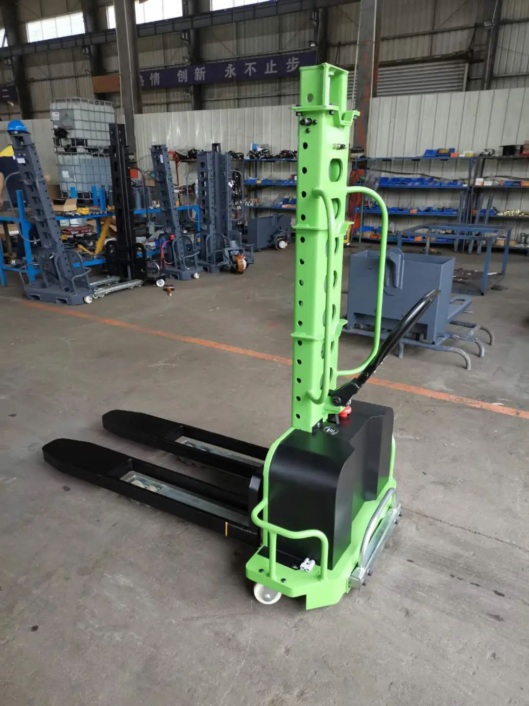 Weliftrich Zts-10 Popular Model 700kg Capacity Semi Electric Self ...