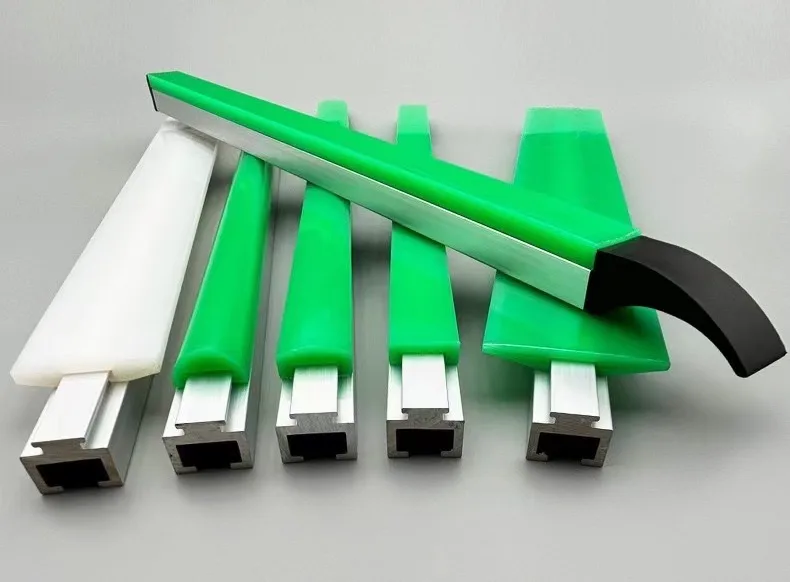 Plastic Wear Strip Conveyor Guardrail - Durable Support