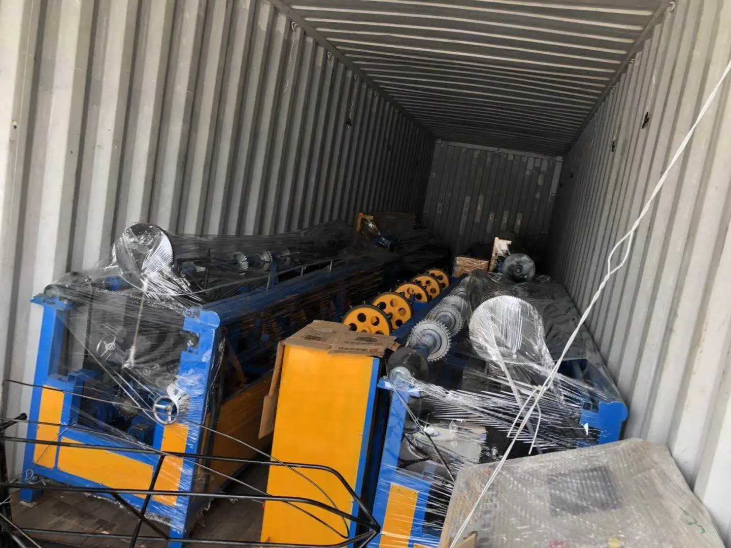 Hot Sale Manual Operated Chain Link Fence Making Machine For South ...