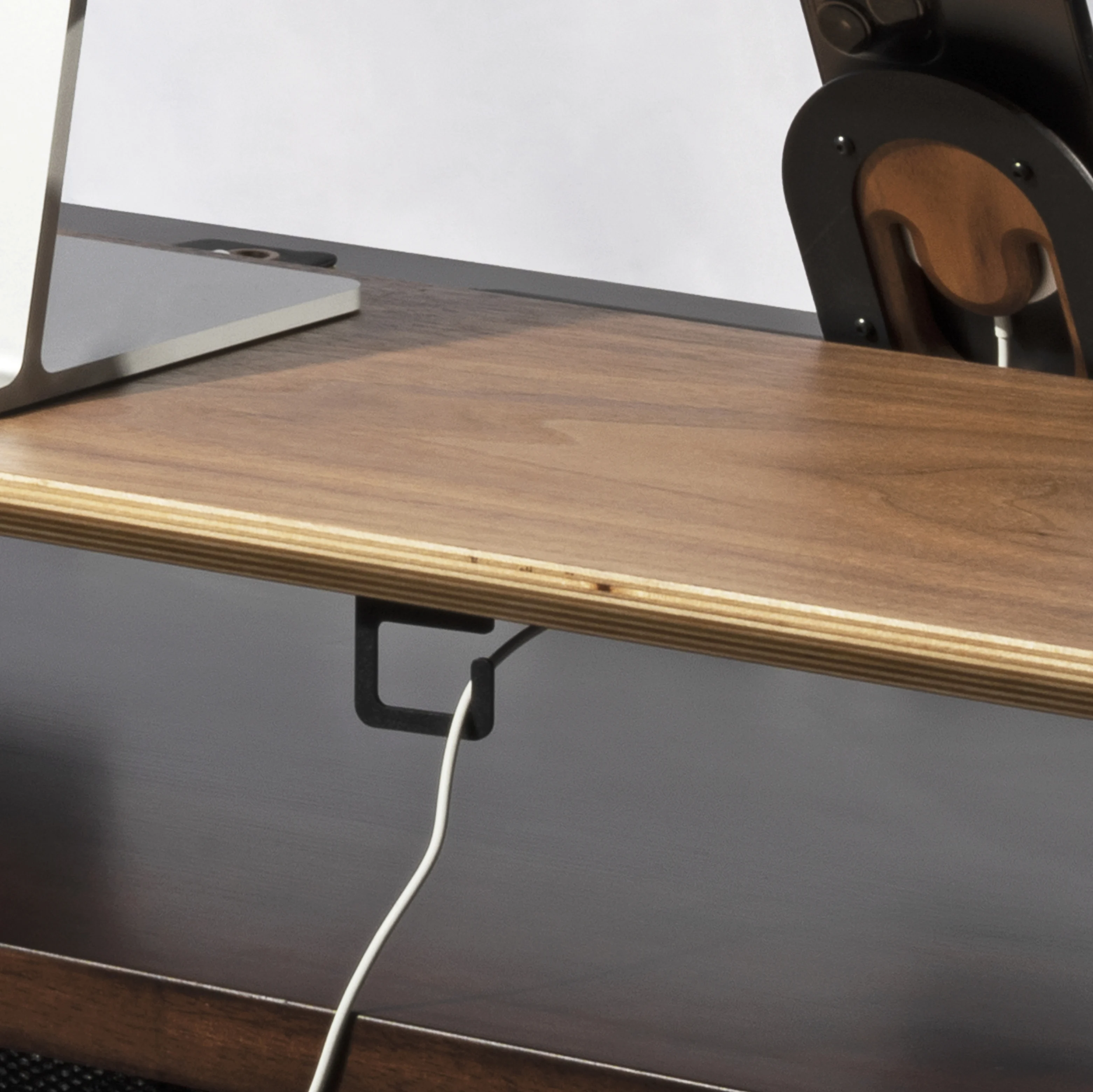 SAMDI Spotless Desk Shelf Accessory Wire Storage Cables Storage Wire ...