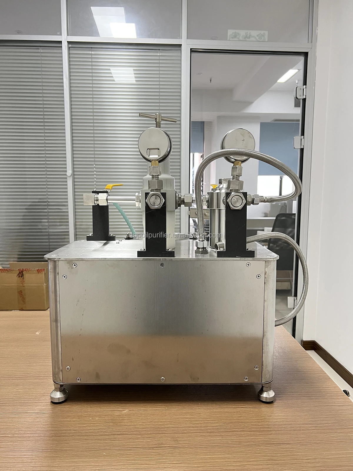 ASTM D1514 - Measure Carbon Black Sieve Residue with CRT-60