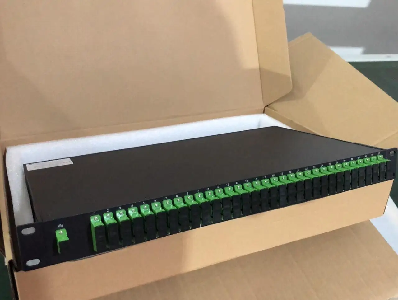 Rack Mounted type Patch Panel OM3/OM4 MPO Cassette 40-100G 24/ 36/48/72 ...