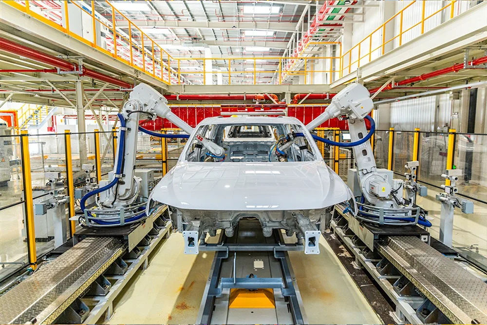 Hot Sale Toyota Hilux Diesel Pickup Truck 4x4 Nissan Navara D40 Used ...