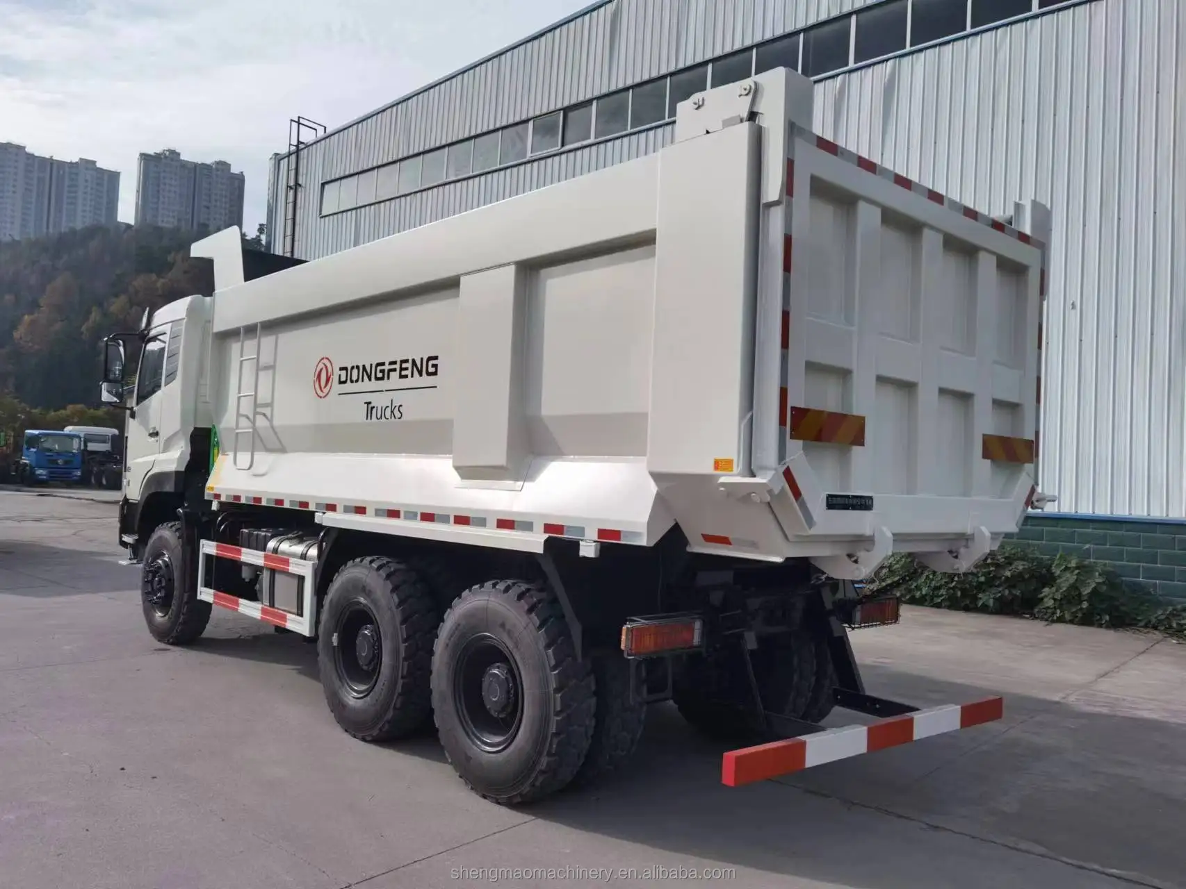 16cbm 6x4 Dongfeng Cummins Dump Truck - Heavy Duty & Efficiency