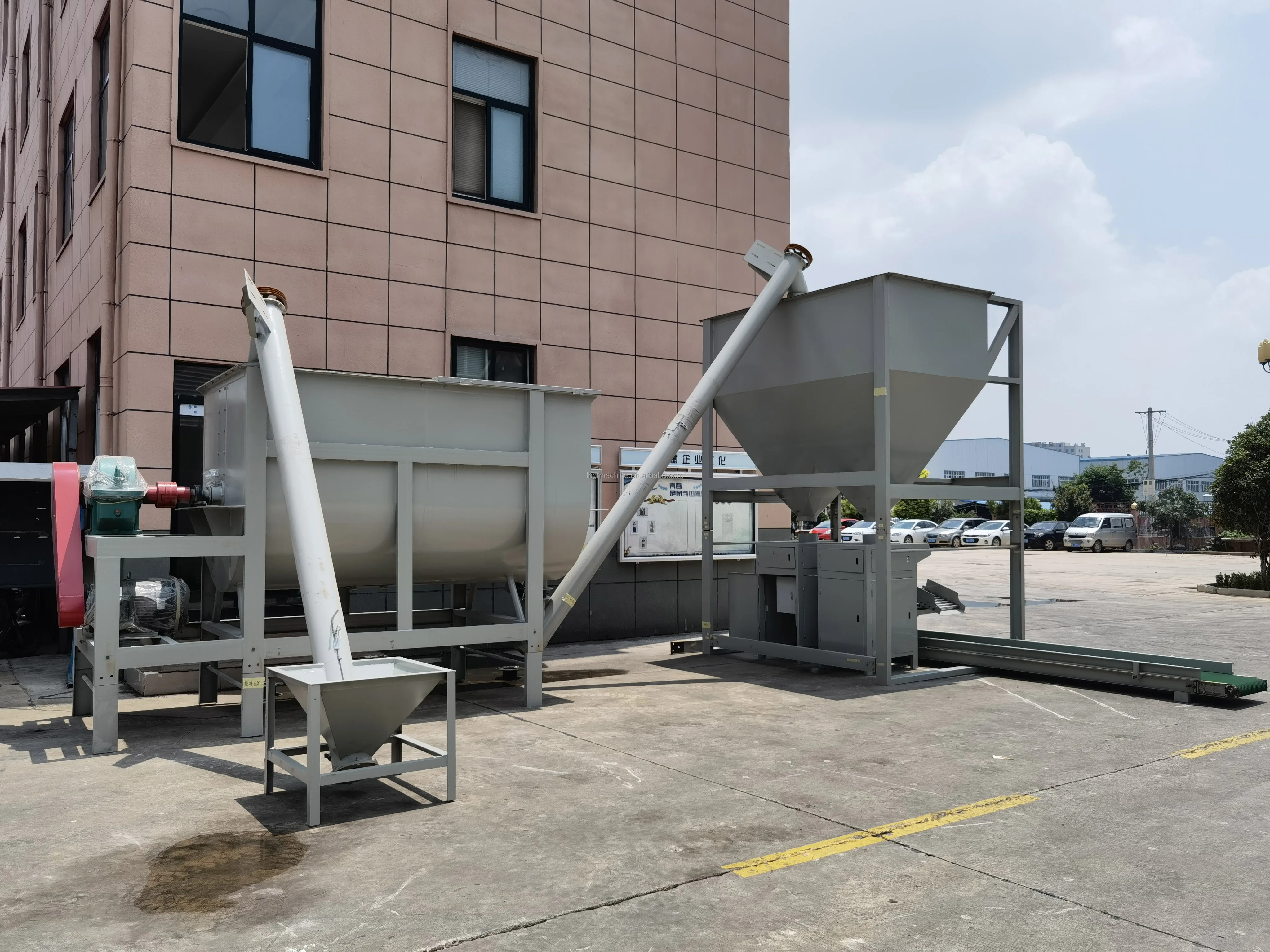 1 Ton Industrial Mixer - Efficient Powder Blender