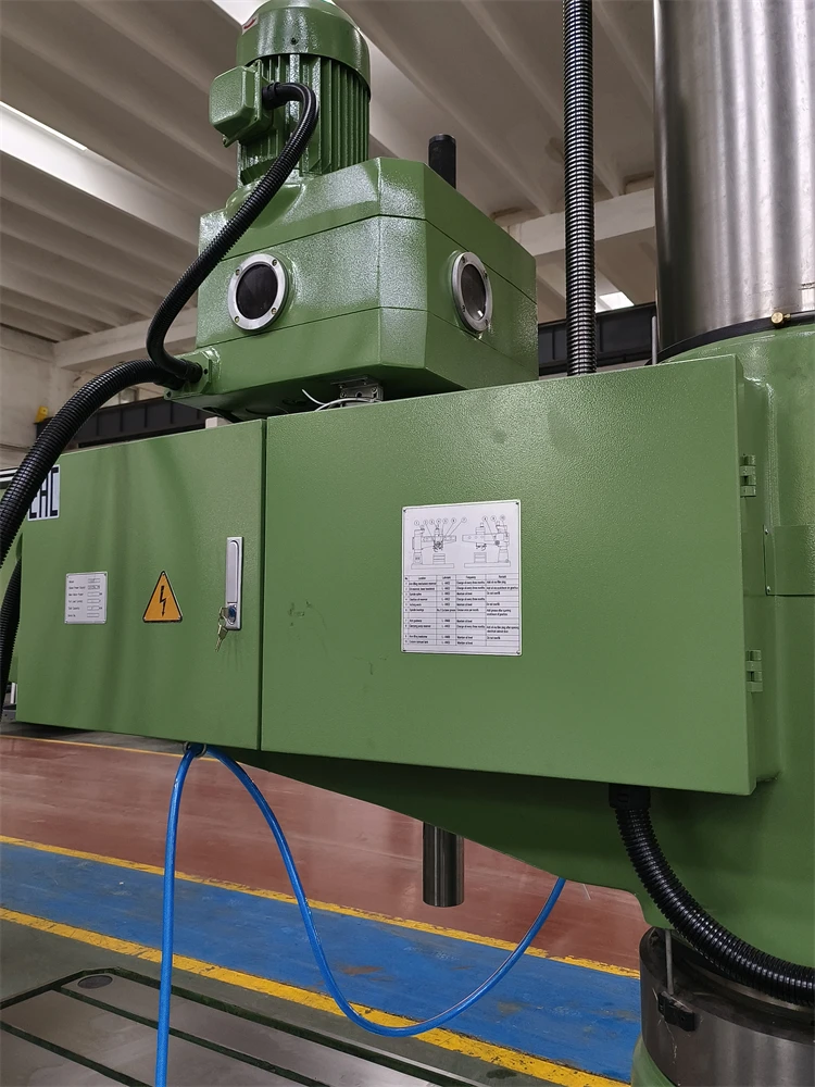 China Manufacturers Z3040x13/2 Cnc Drilling And Milling Machine Radial ...