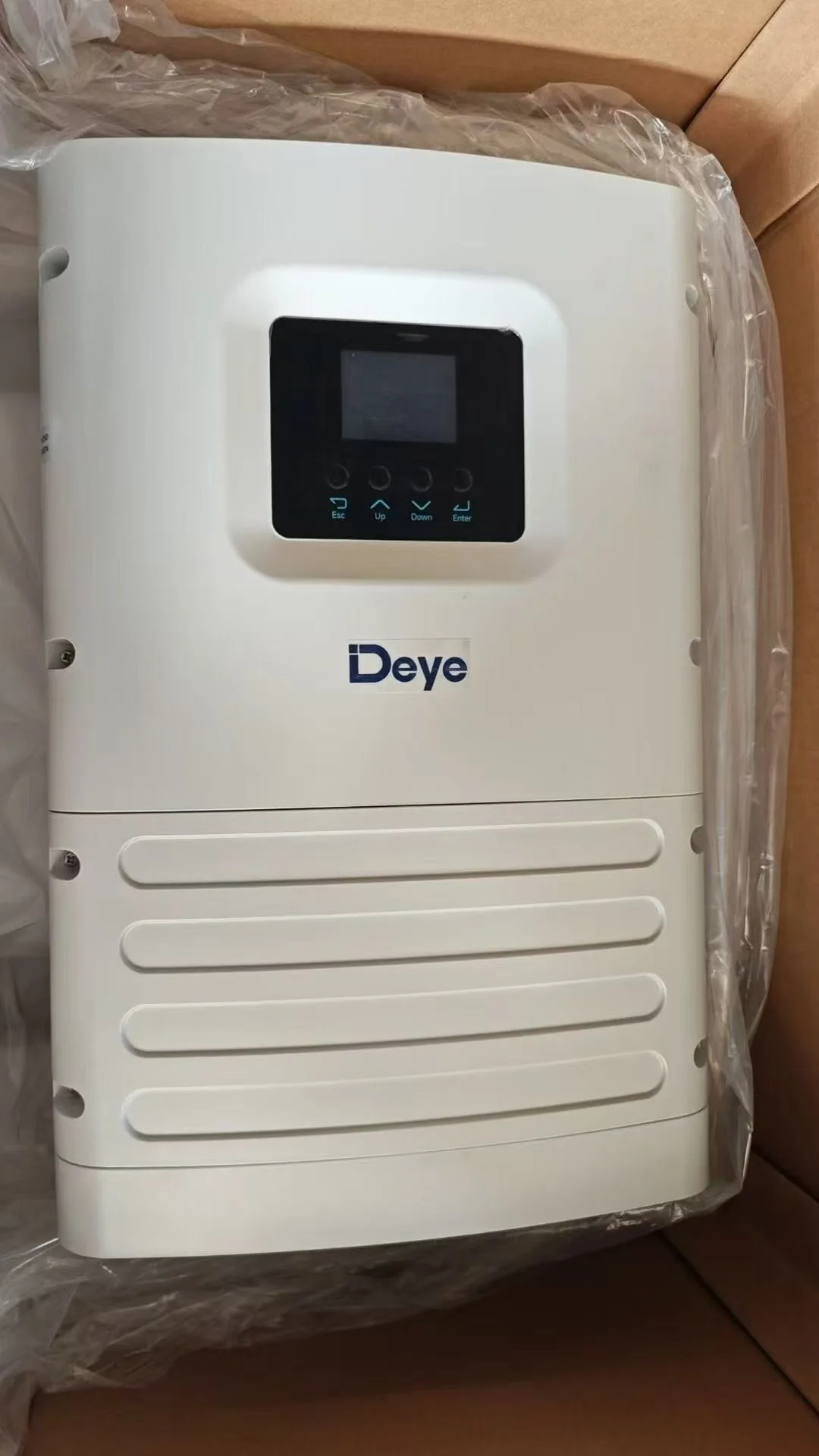 Deye 6kw IP65 Single Phase off-Grid Inverter - 10 Year Warranty