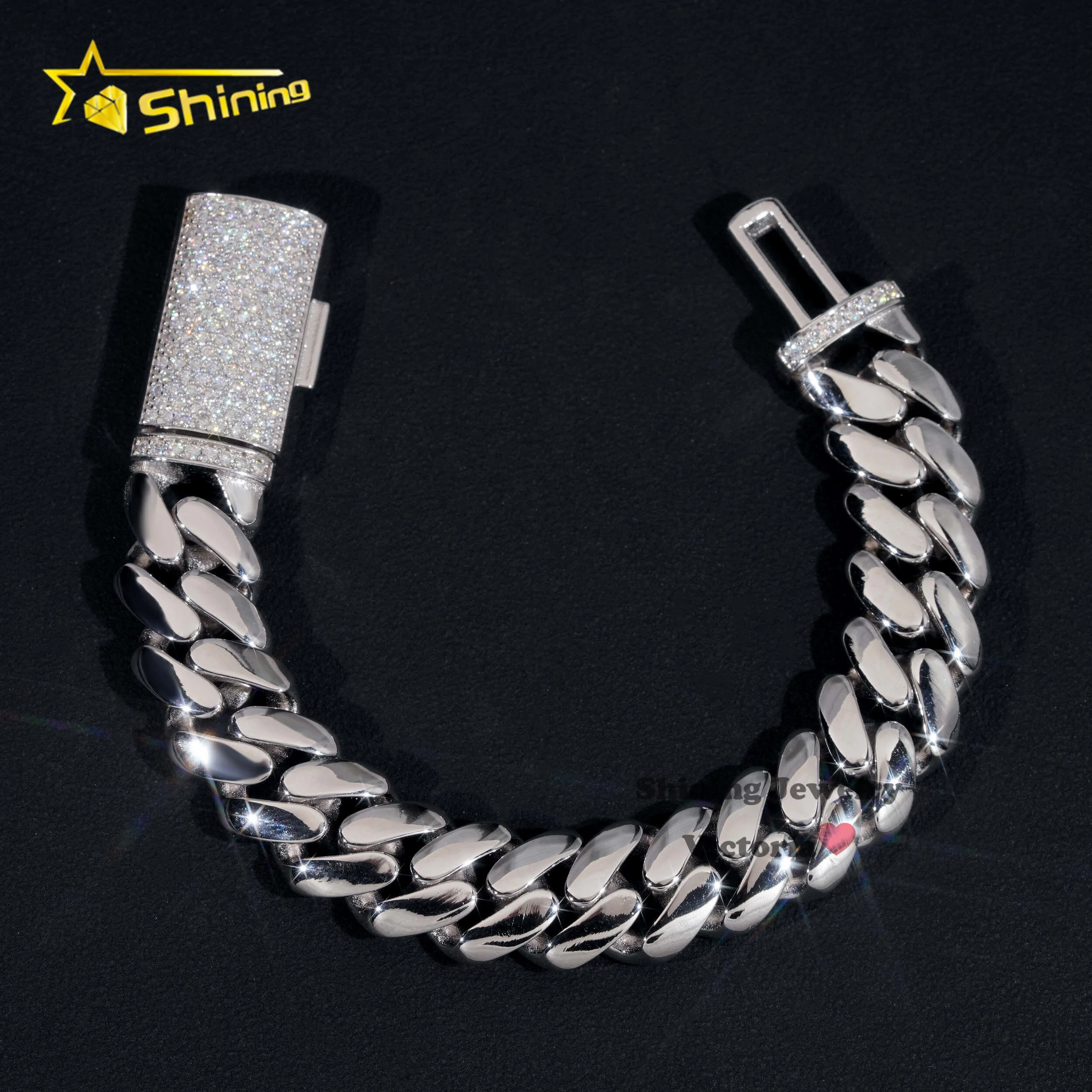 Iced Out Custom Rapper Style Hip Hop Jewelry 12MM Moissanite Lock 925 ...