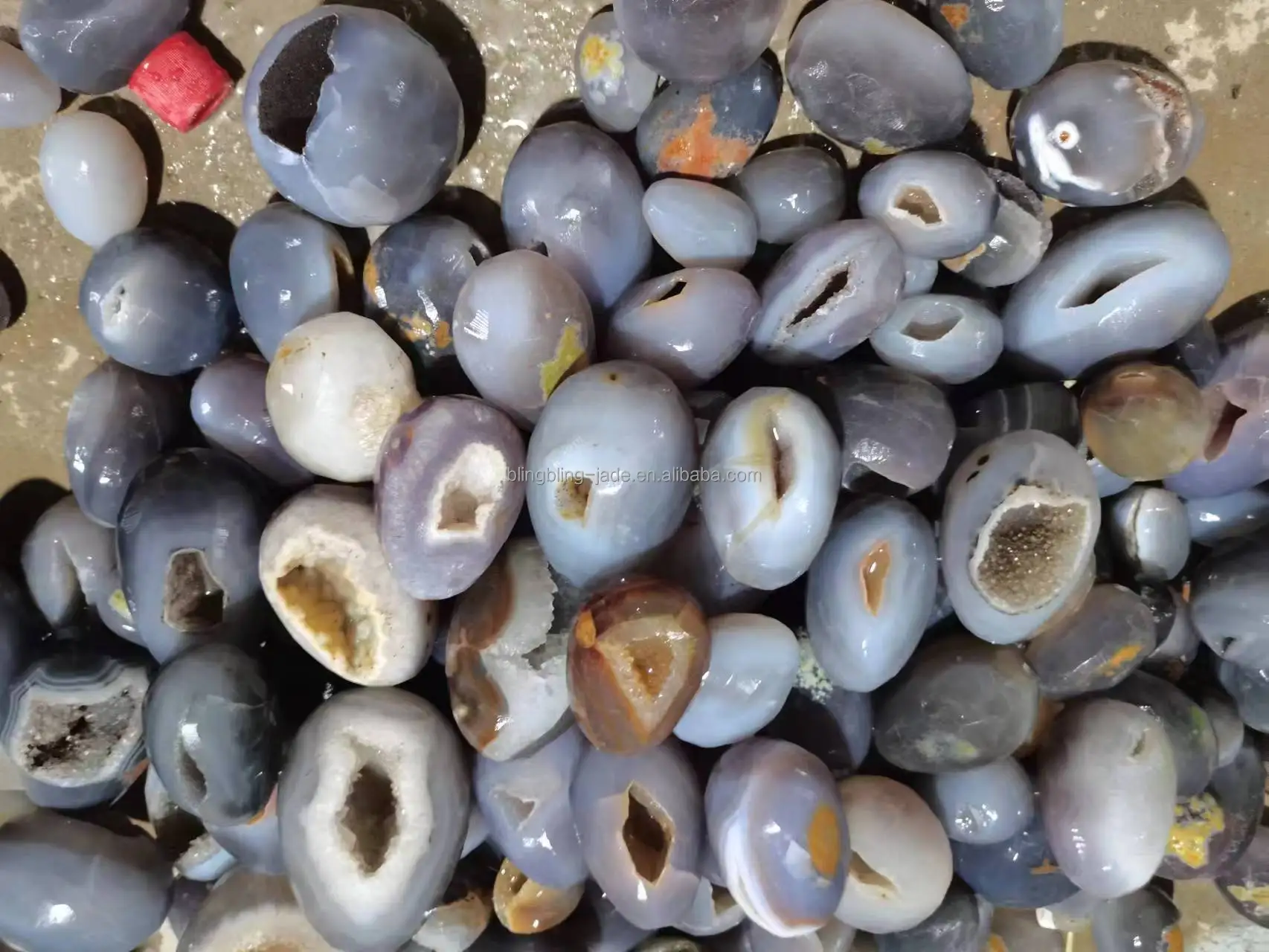 Wholesale Natural Dragon Gemstone Crystal Agate Geode Egg for Healing