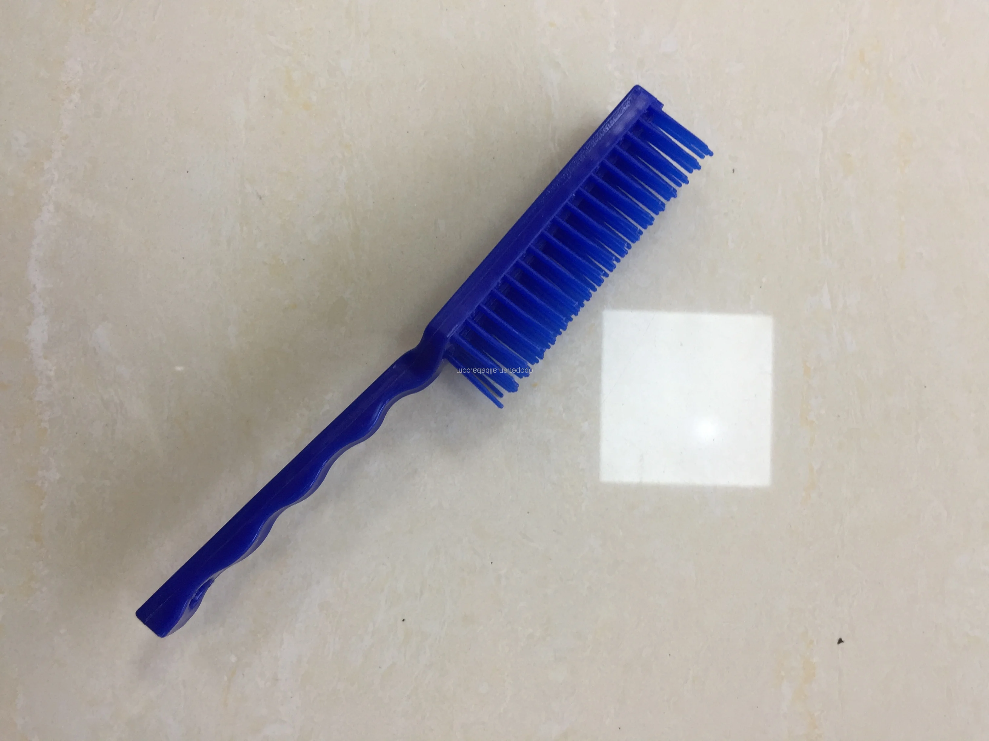 Horshi Hot Sale Plastic Horse Mane Comb Horse Grooming Tool Plastic ...