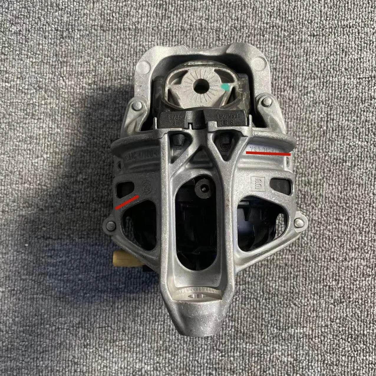 80d199372a 4m0199372j 4m0199372fm 4m0199372et Engine Mounting For A6 Q5 ...