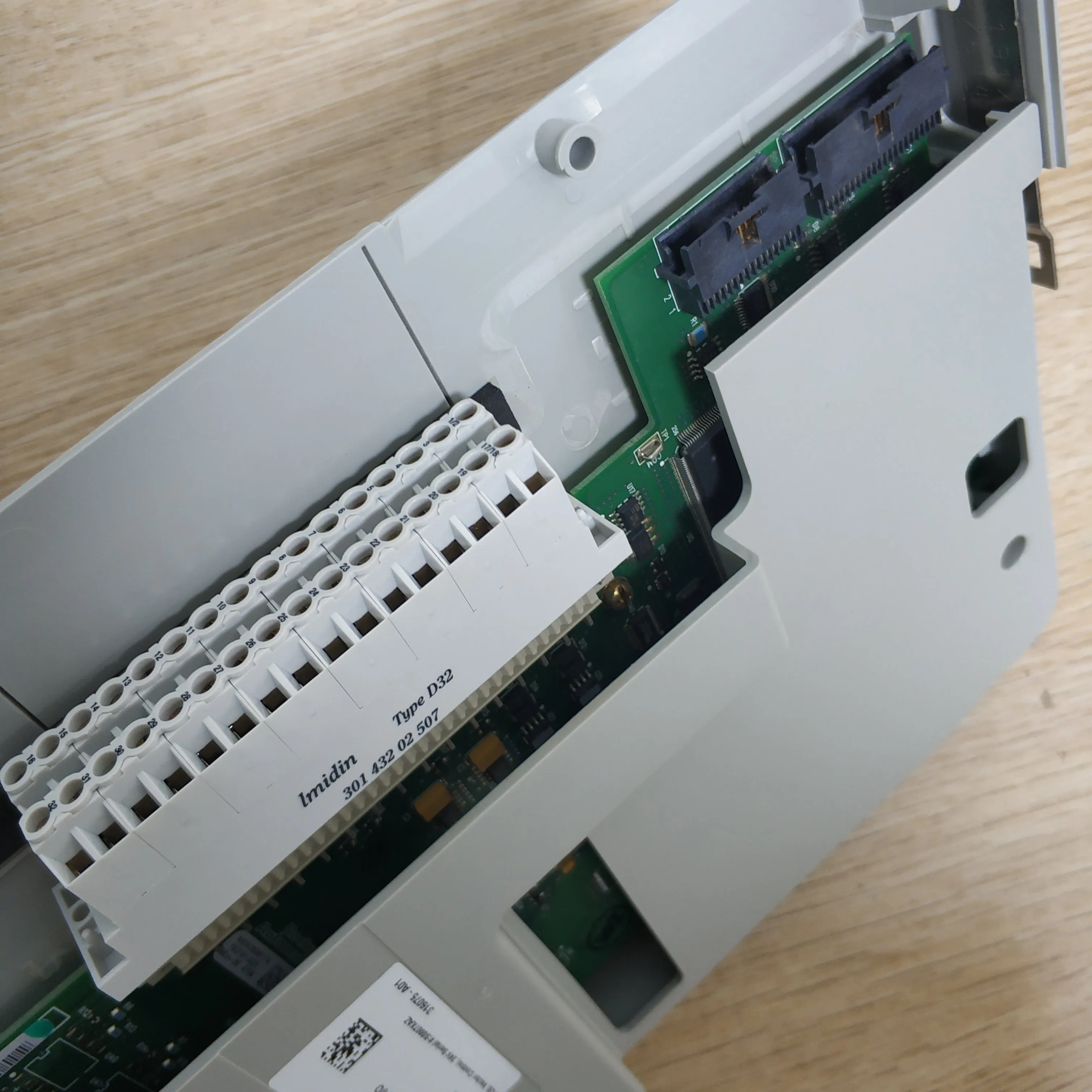 艾伦-布拉德利盒式磁带矢量控制24v Dc内部安装20b-vectb-c0 - Buy 变频器主板,矢量控制盒式套件,Plc 24v ...